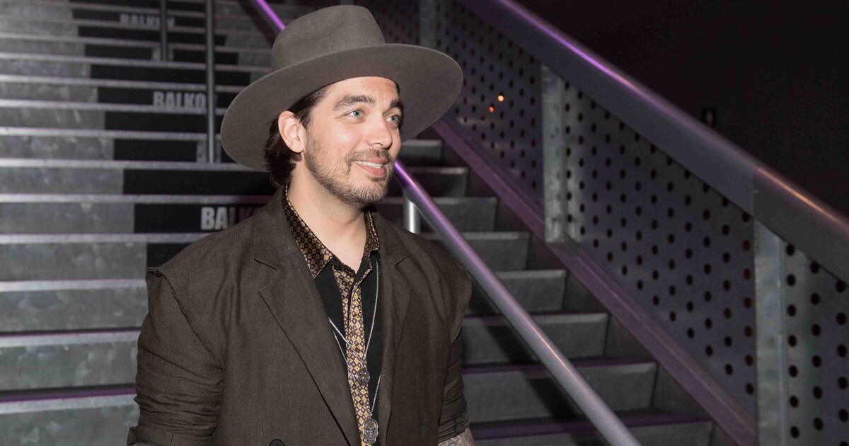 Waylon heeft al een zoon en zó ziet de 15-jarige jongen eruit | Libelle