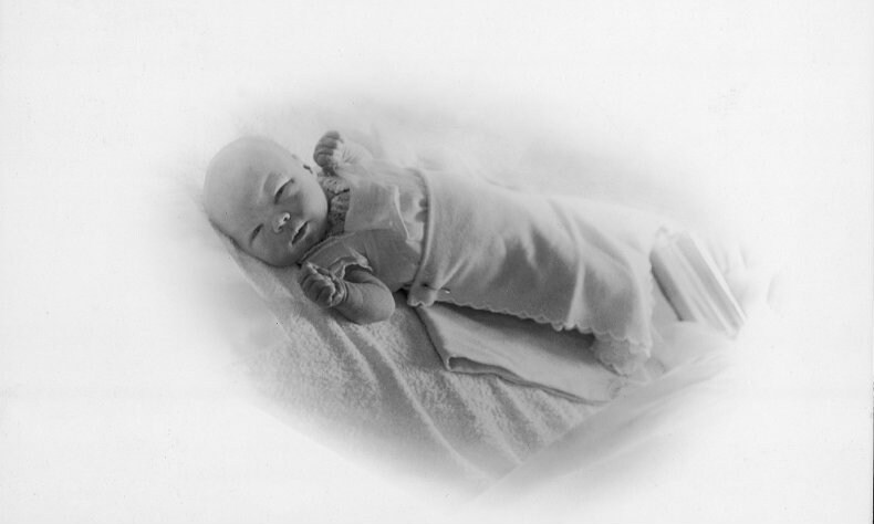 Dit waren de eerste foto's van baby Beatrix in 1938 | Libelle