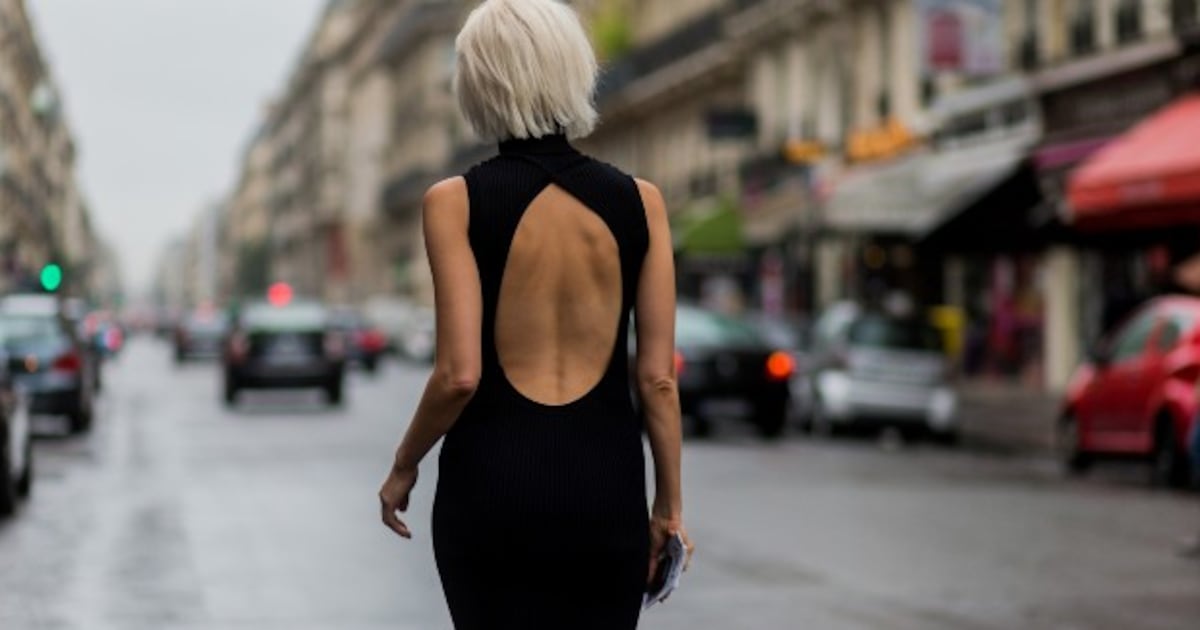 Jurk met open rug? Zó draag je ‘m zonder dat je je bh ziet | Libelle