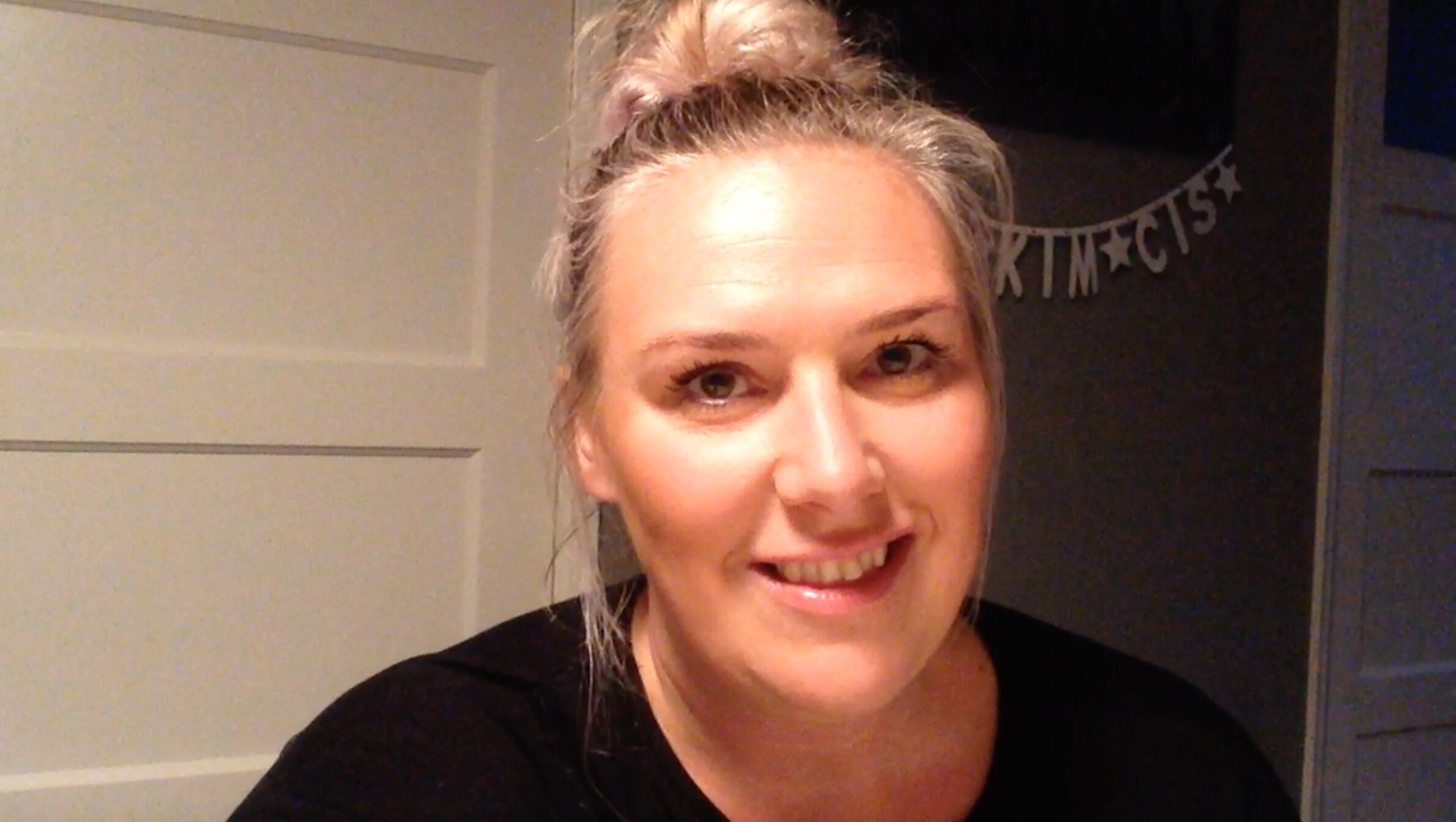 Kim Valt Af - en laat zien dat je zelfs met een dagje zondigen nog kunt ...