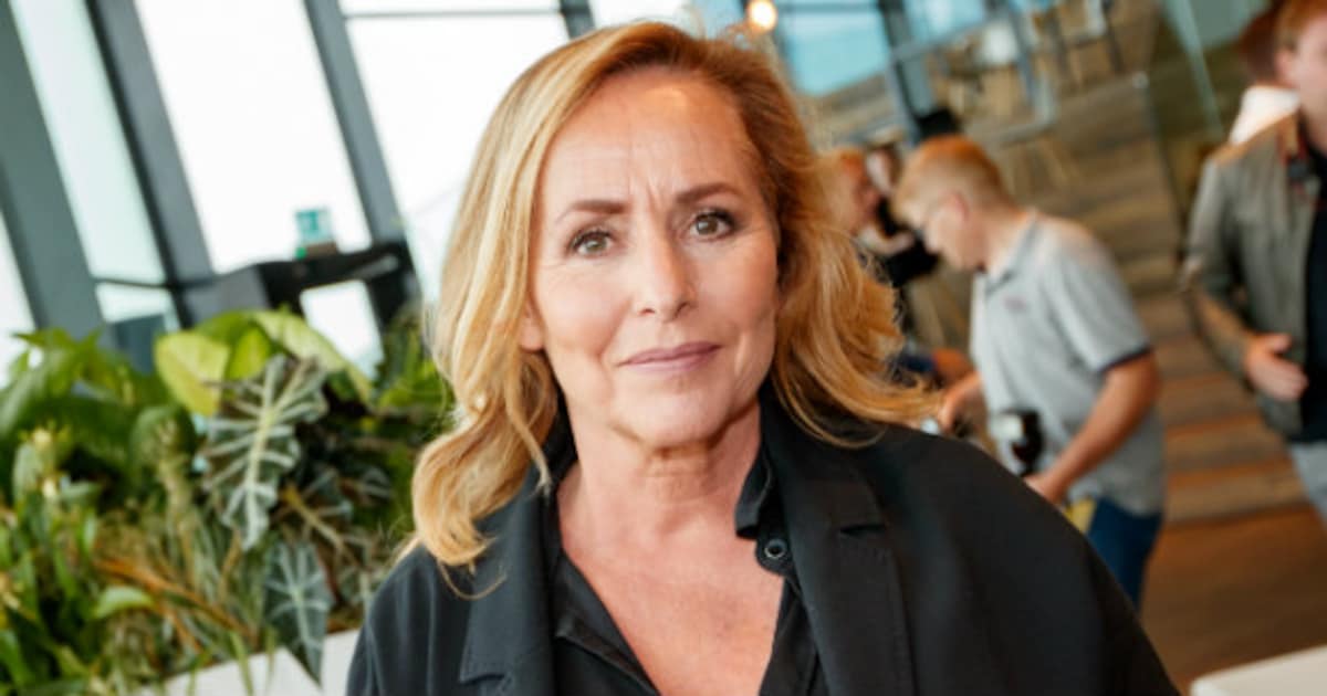 Angela Groothuizen is een totaal andere vrouw met dit nieuwe kapsel ...