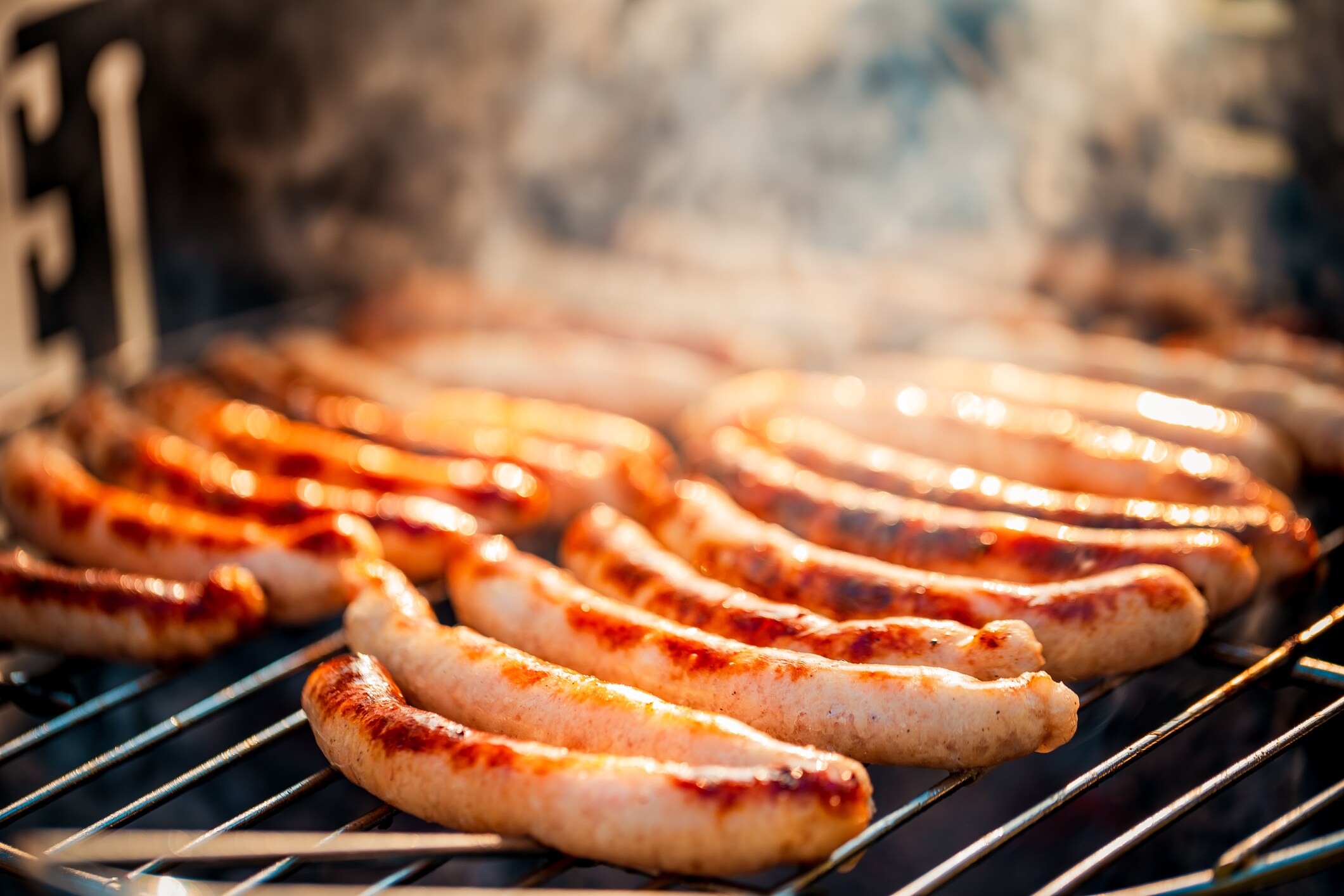 Nieuw onderzoek: zo schadelijk is het om elke dag bewerkt of rood vlees ...