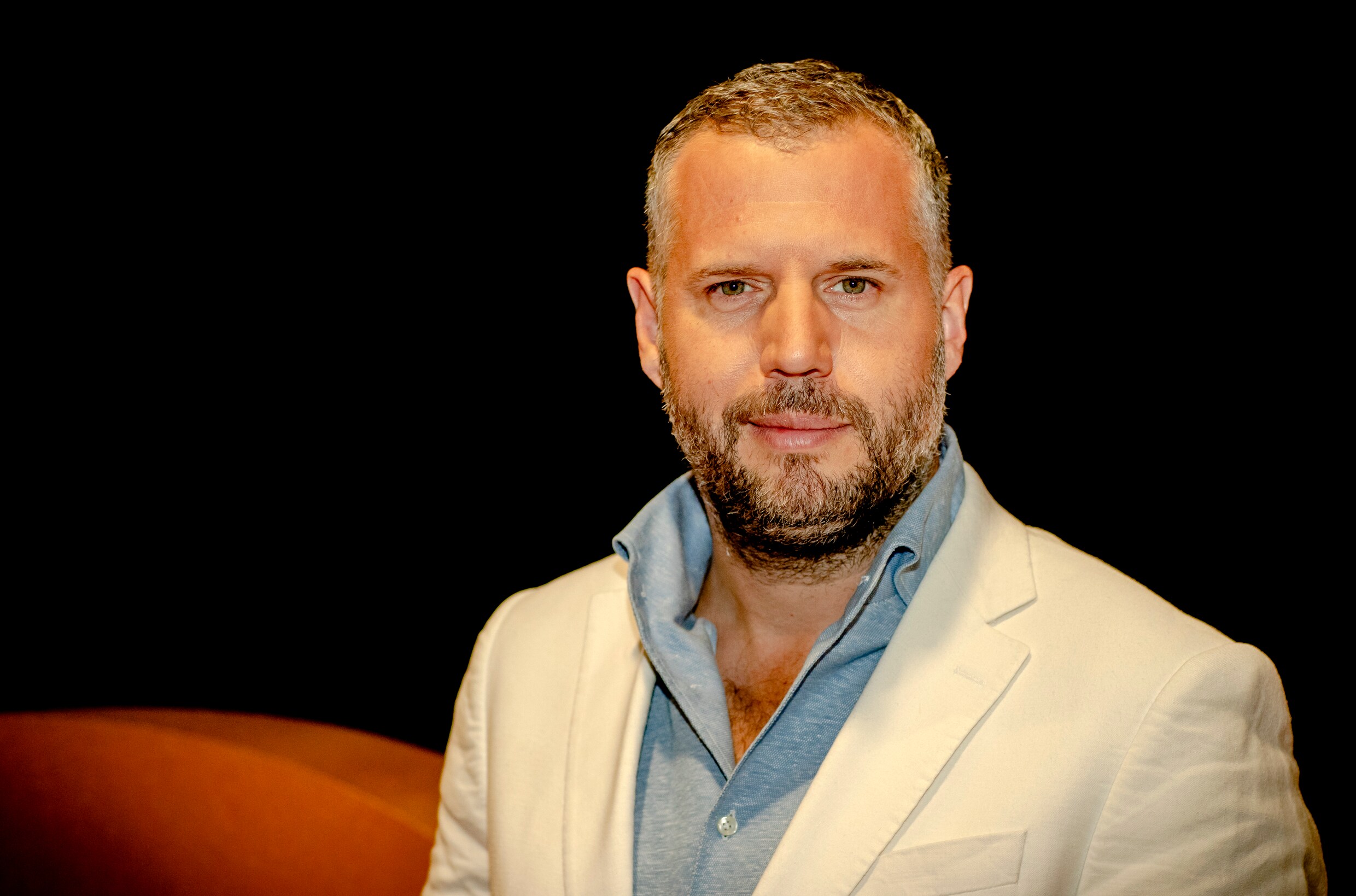 Tijl Beckand openhartig over zware periode na scheiding | Libelle