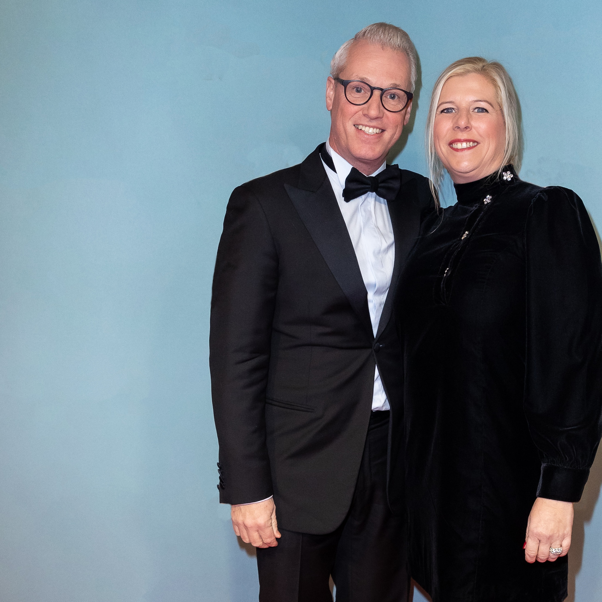 Hartverwarmende video: tv-kok Rudolph van Veen (58) wordt opa