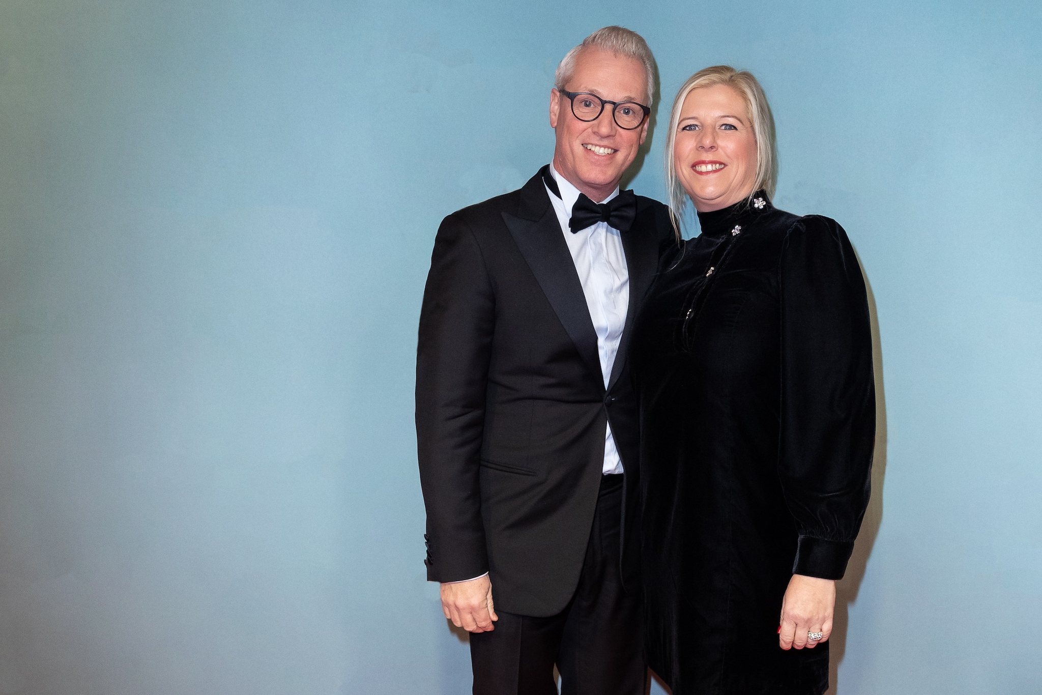Rudolph van Veen eindelijk getrouwd met grote liefde Simone