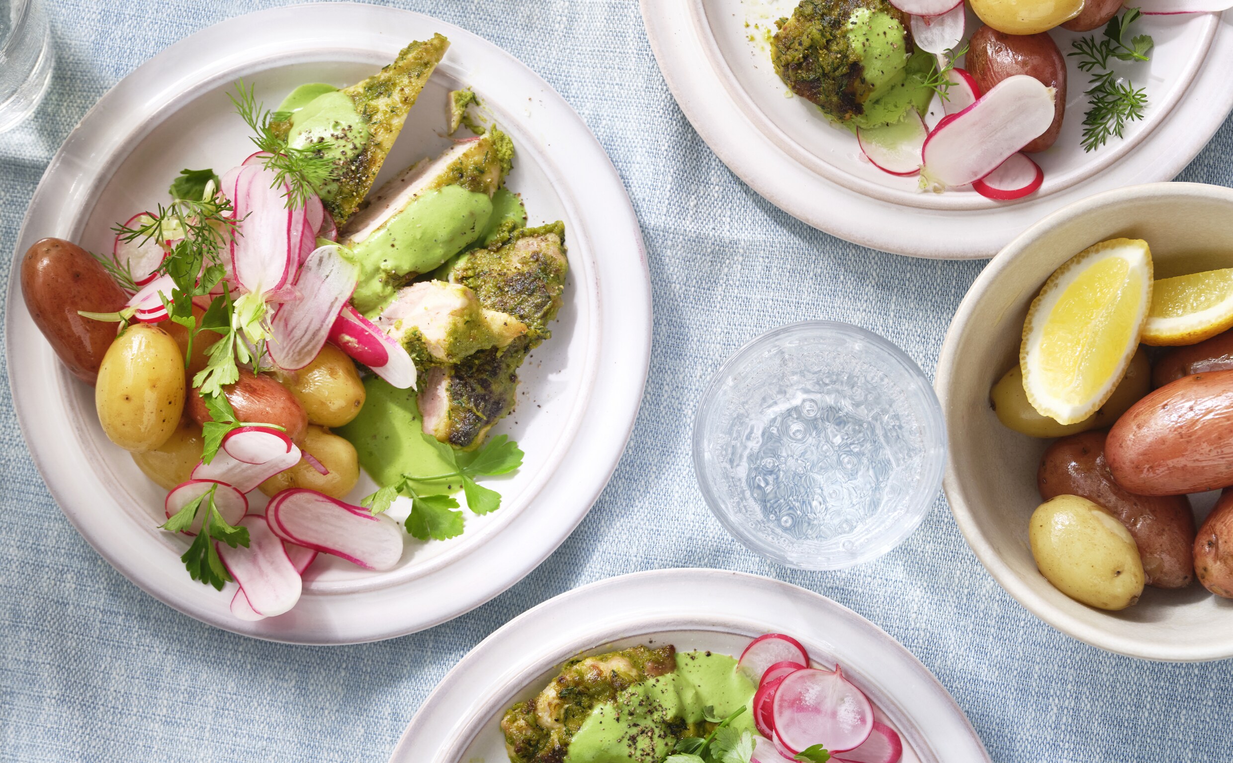 Afvallen zonder honger: citroenkip uit de oven met krieltjes | Libelle