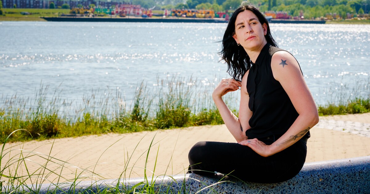 Raven van Dorst krijgt paspoort met geslacht X: “Eindelijk!” | Libelle