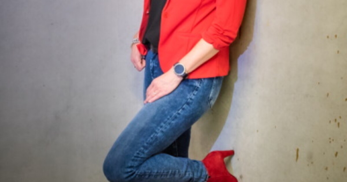 Inez (50) is 1.90 meter: “Dansles vond ik vreselijk” | Libelle