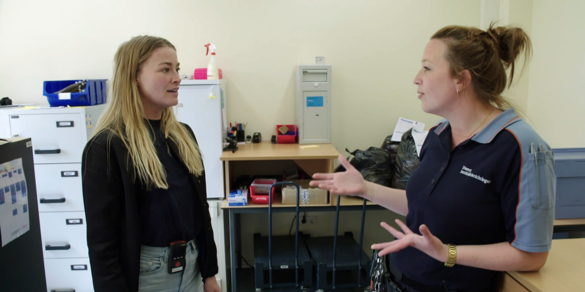 ‘Five days inside’-kijkers vallen over ‘naïeve’ Geraldine in vrouwengevangenis | Libelle