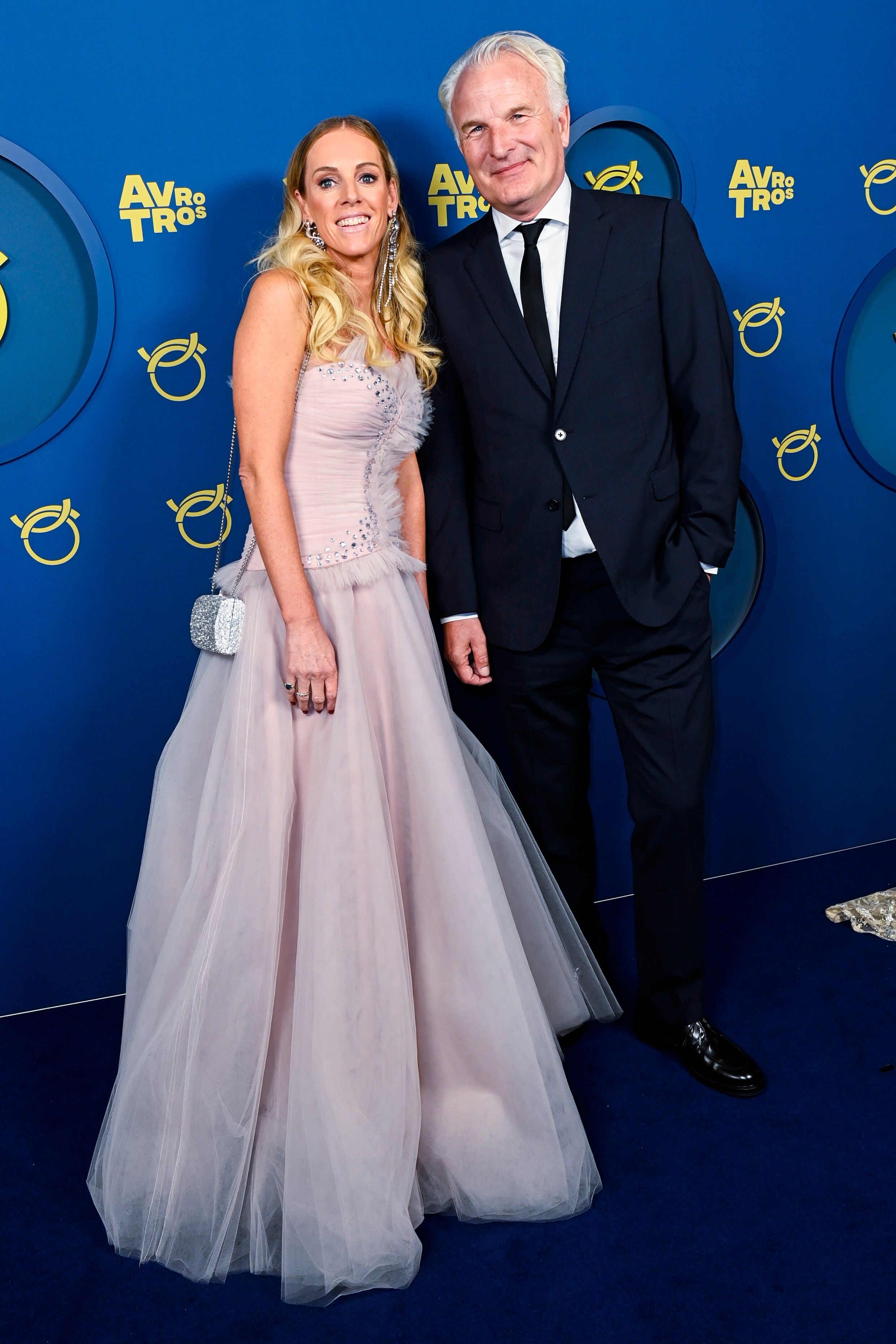 Glitter & glamour: dit zijn de mooiste outfits van het Televizier-Gala ...