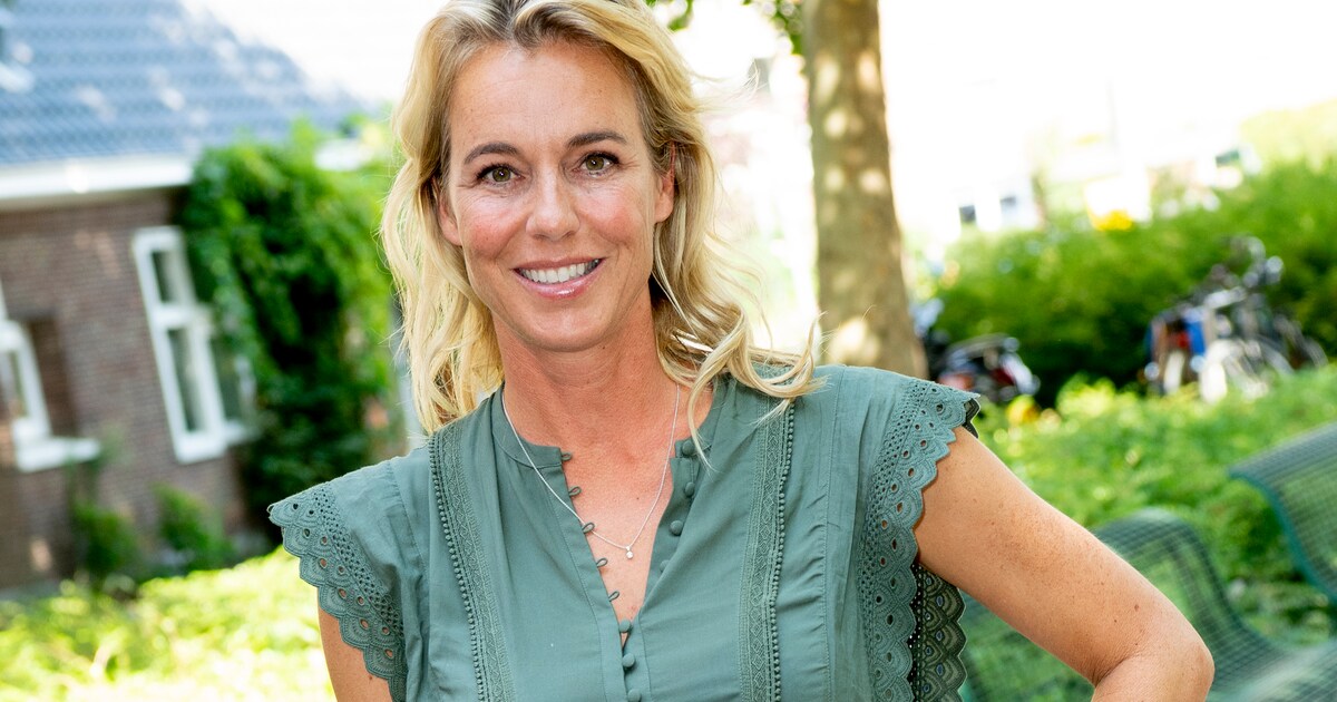 Schrijfster Marion Pauw werkt in een koffietentje: “Geweldig vind ik ...