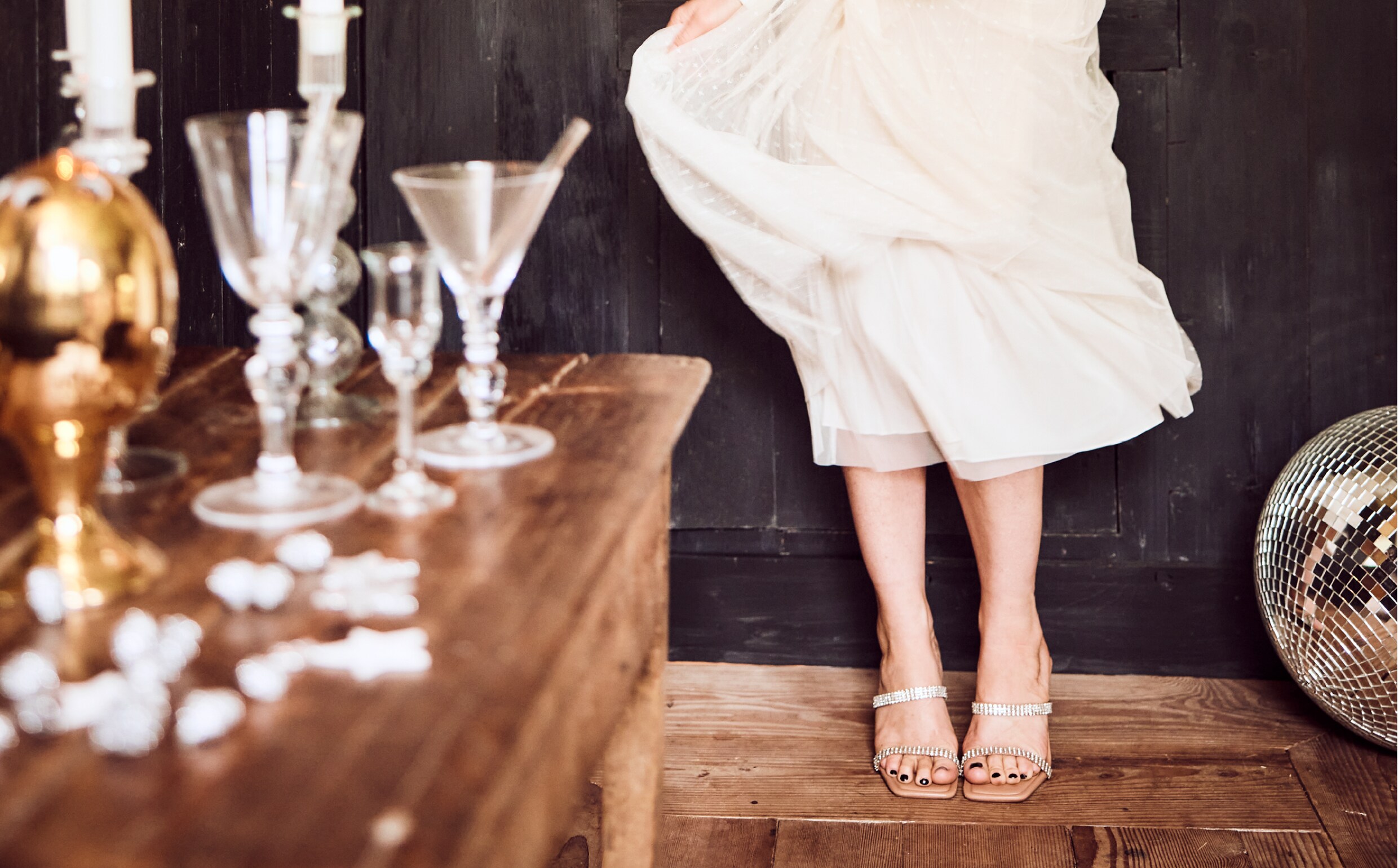 Op deze schoenen houd je een feestje een hele avond vol | Libelle