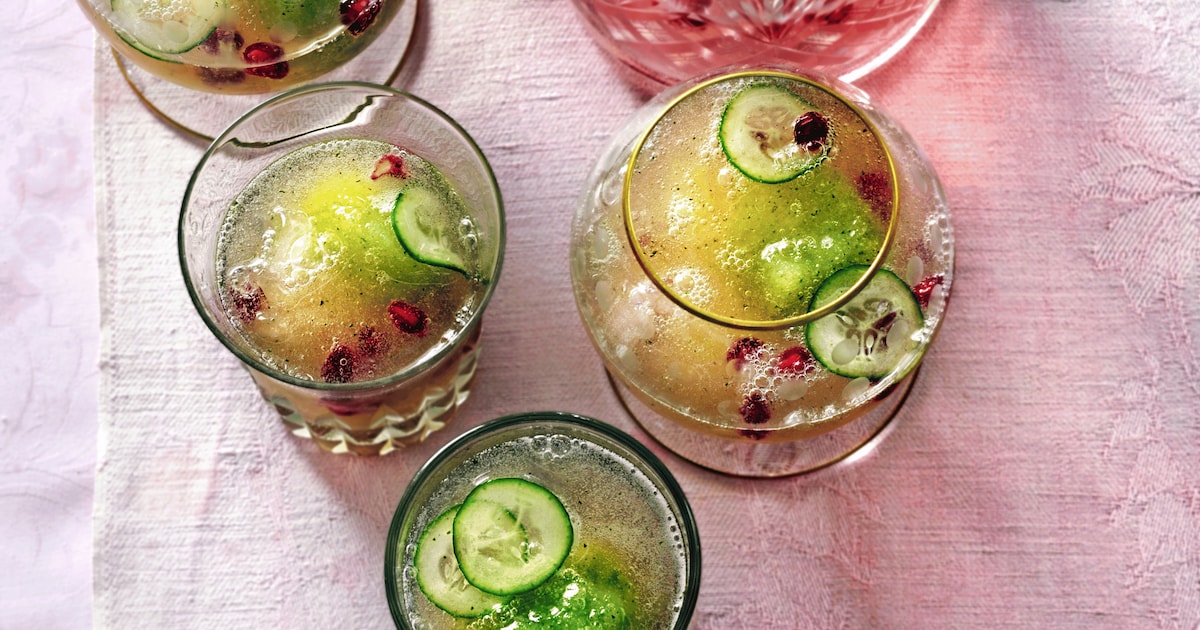 Frappé au concombre: komkommerijs met vlierbloesemsiroop en champagne ...