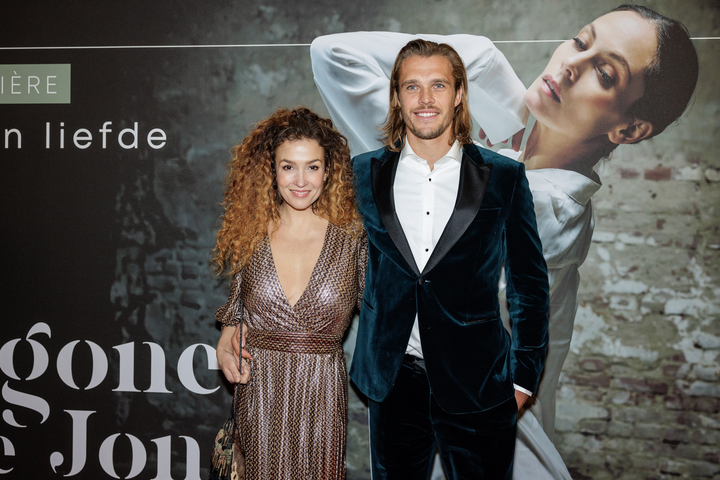 Gespot: Katja Schuurman en haar nieuwe vlam voor het eerst samen op de ...