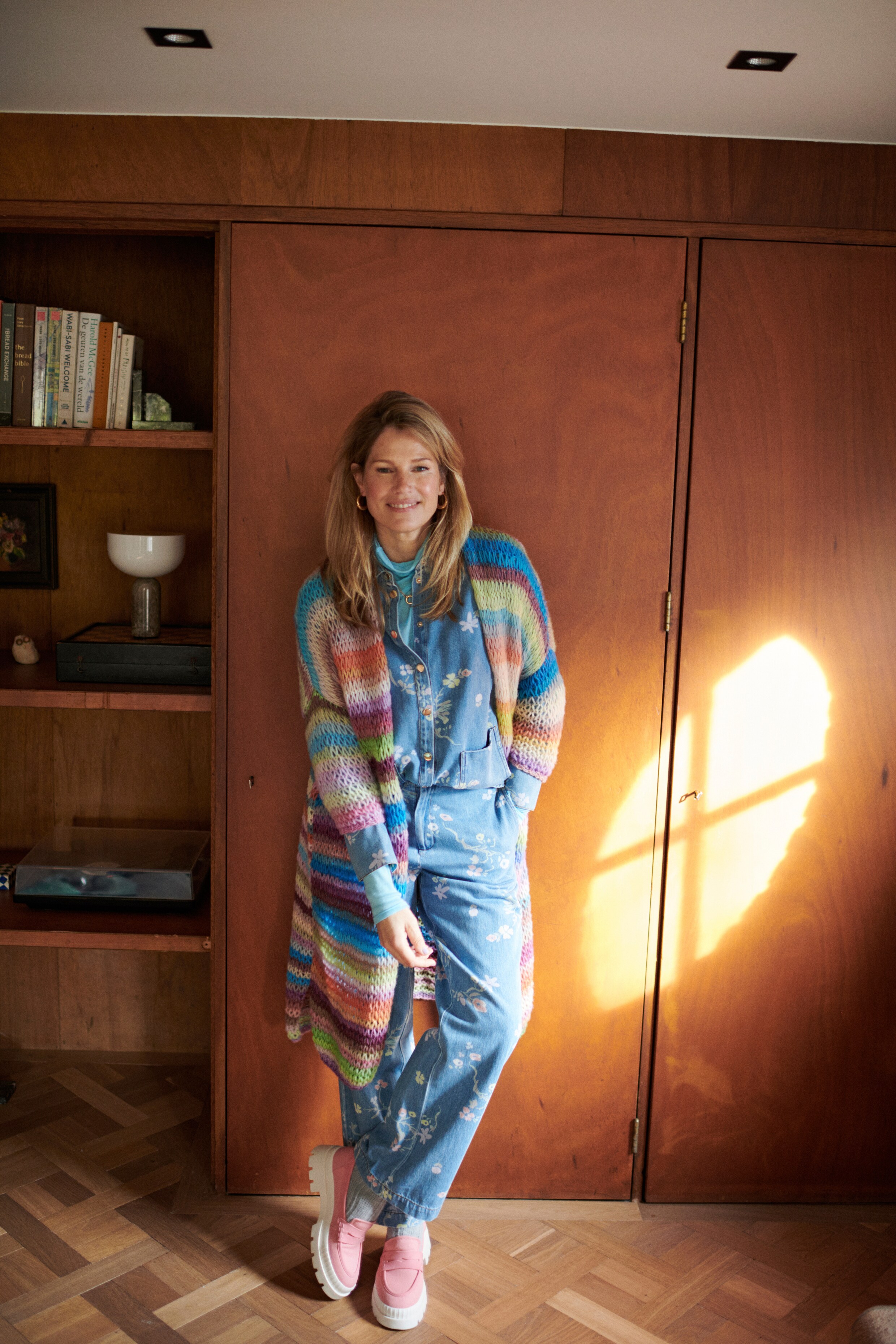 Brei dit heerlijke lange vest om in te verdwijnen | Libelle