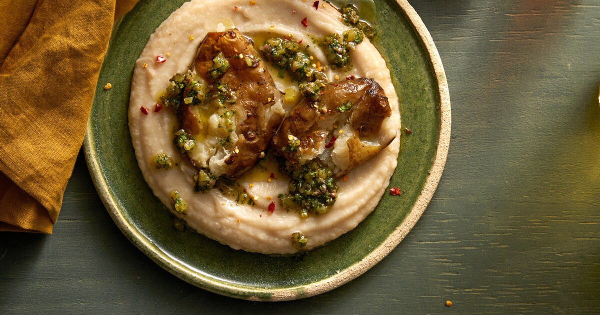 Maak indruk op je gasten met gepofte aardpeer met bloemkool-crème & salsa verde (recept!) | Libelle