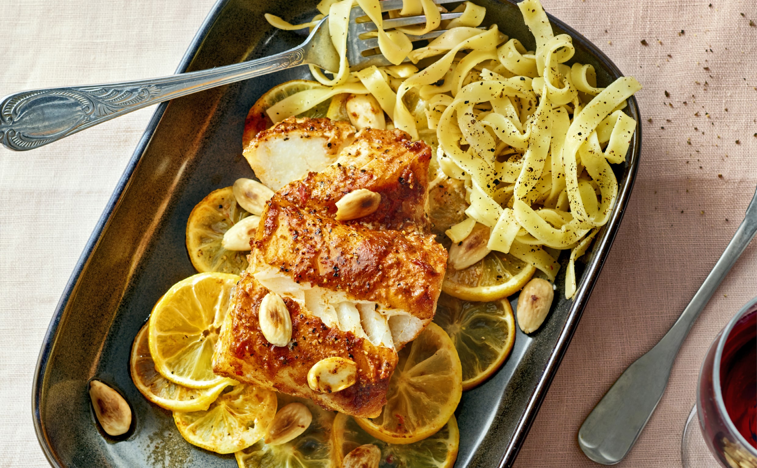 Recept: gekonfijte witvis met amandelen | Libelle