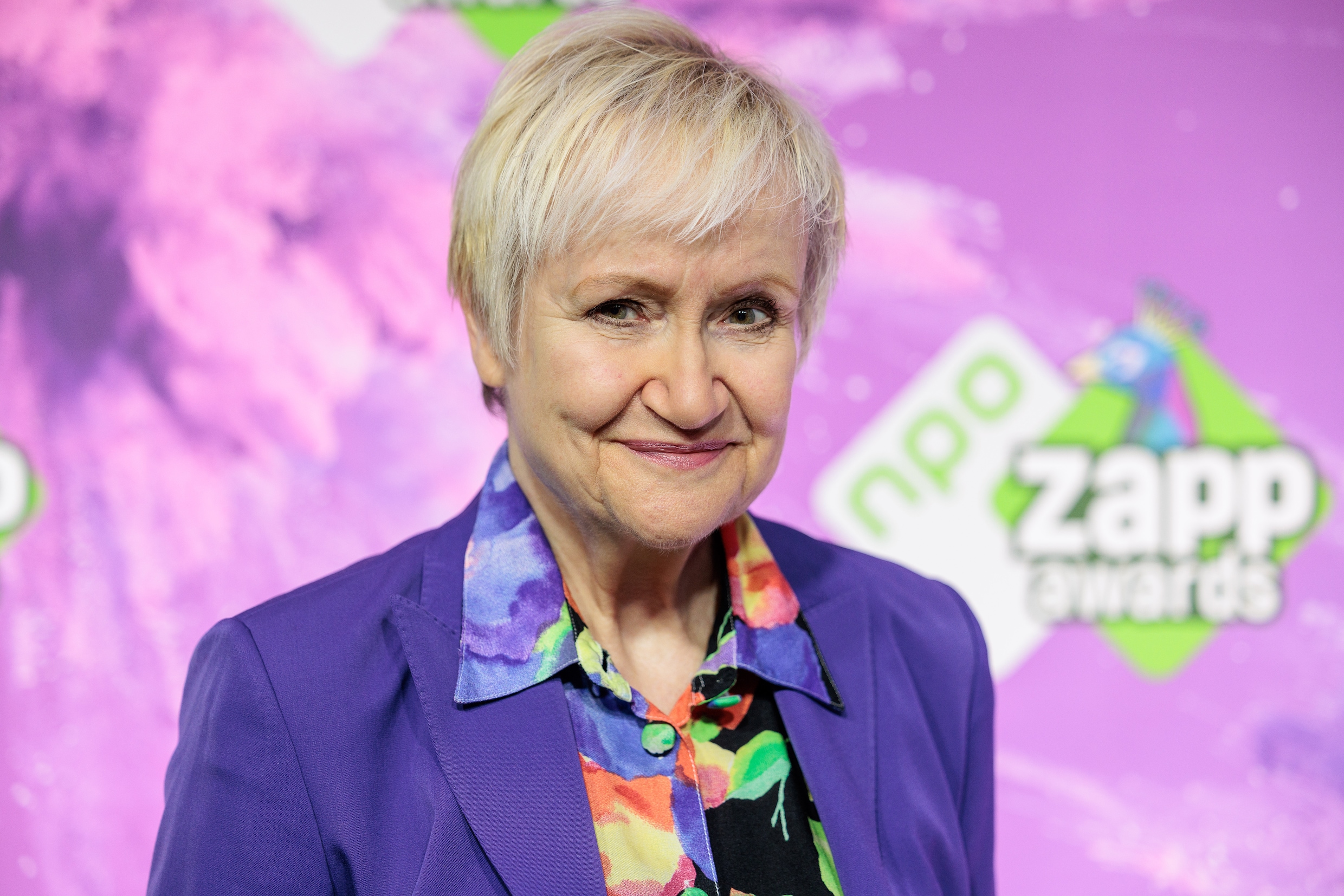 Déze populaire serie uit de jaren 80 krijgt vermeldingen in de Van Dale ...