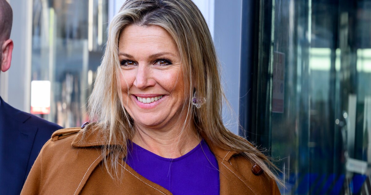 Koningin Máxima opent de Week van het geld in een jurk van Victoria ...