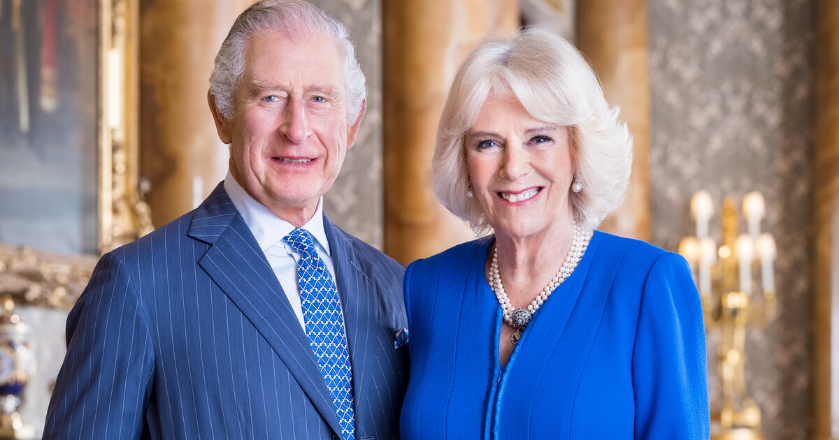 Koning Charles en Camilla delen nieuw portret terwijl ze aftellen naar ...