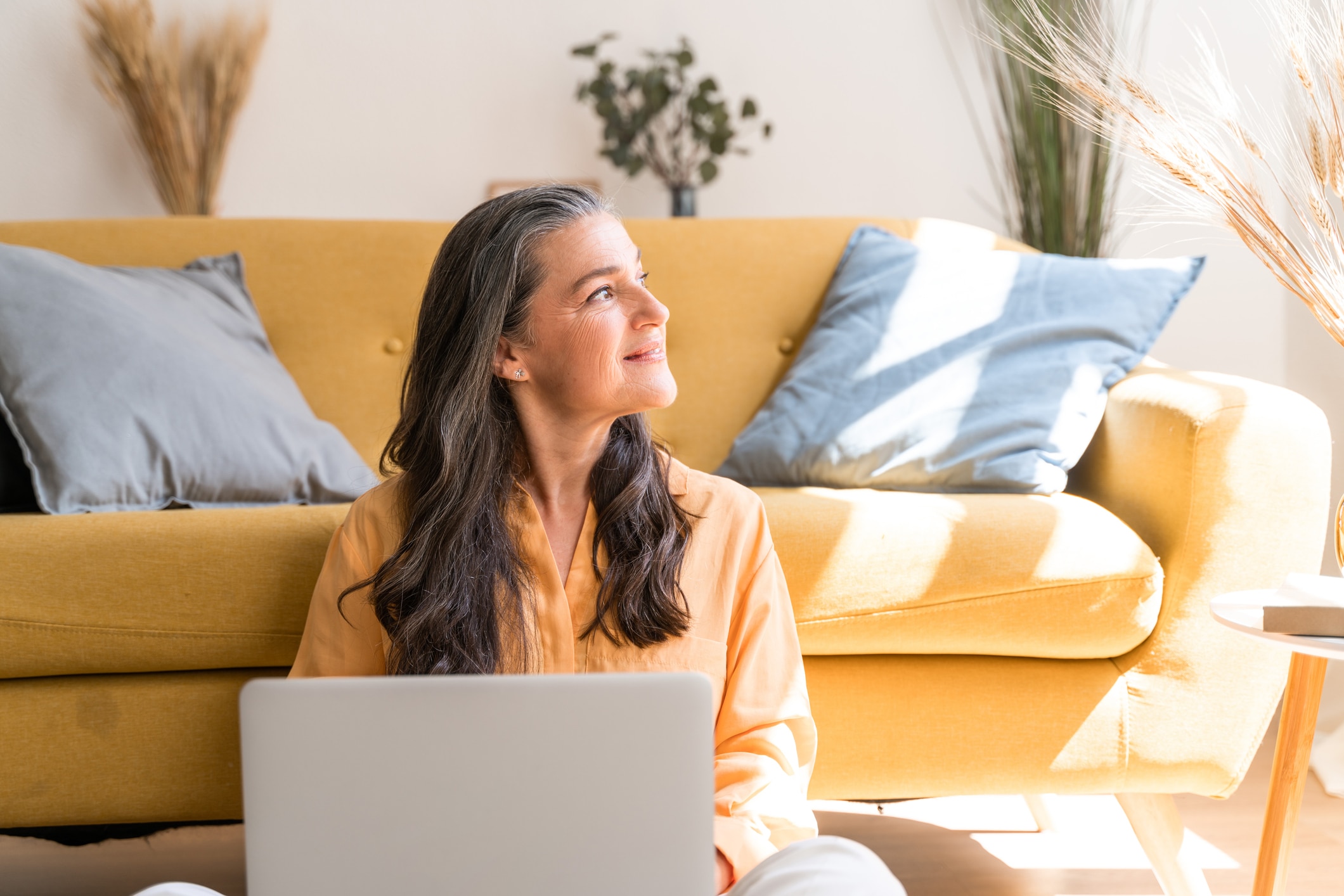 Hoe slecht is het om je laptop nooit uit te zetten? | Libelle