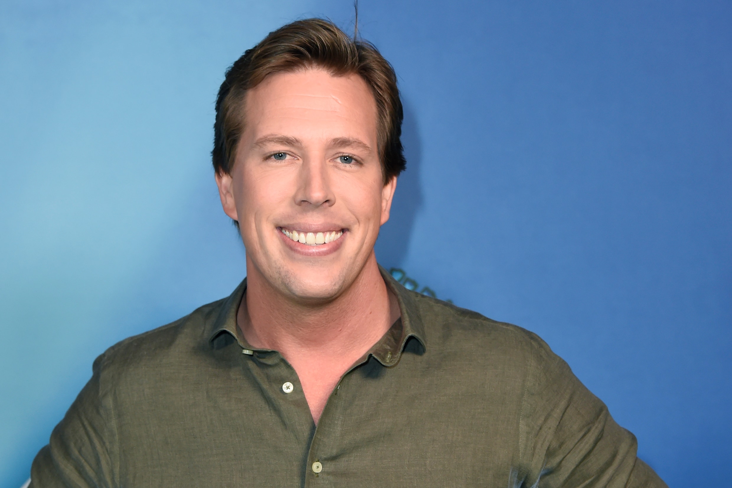 Freek Vonk vertelt openhartig over reizen en zijn liefdesleven: “Soms acht maanden weg” | Libelle