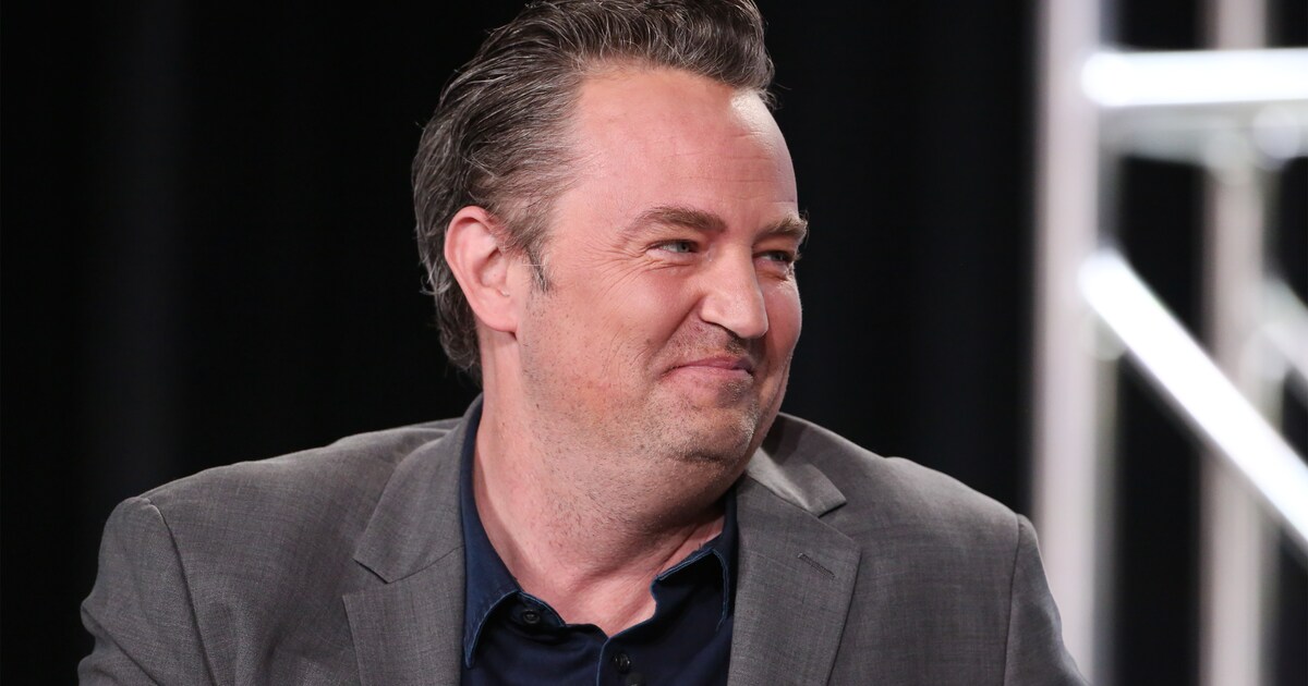 Acteur Matthew Perry is in besloten kring begraven | Libelle