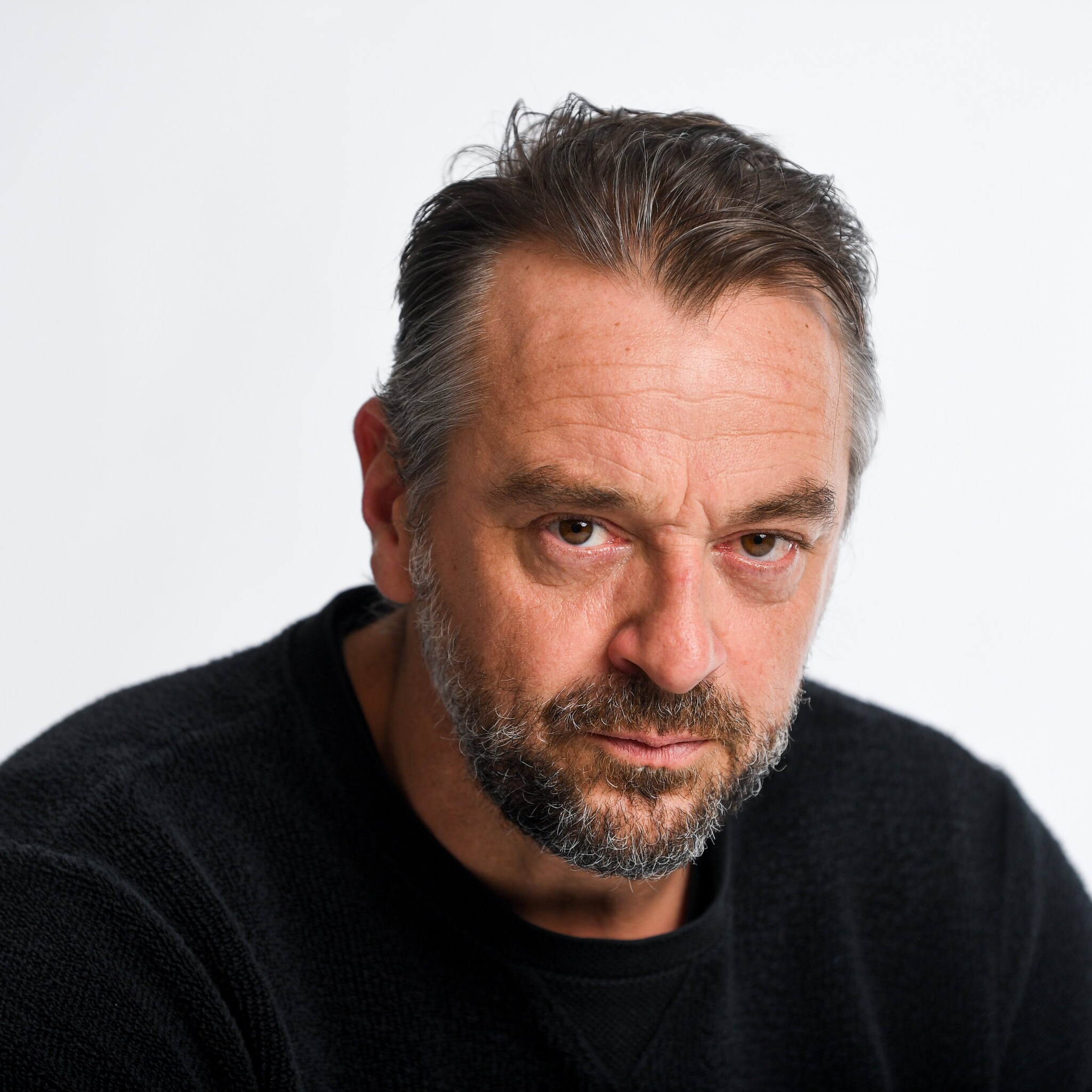 Tom Waes filmt op Terschelling voor de nieuwe dramaserie ‘Badgast’