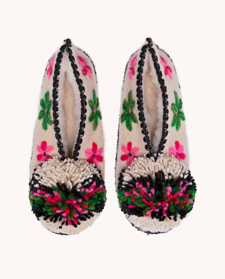 Dit zijn de leukste en warmste sloffen van het moment | Libelle