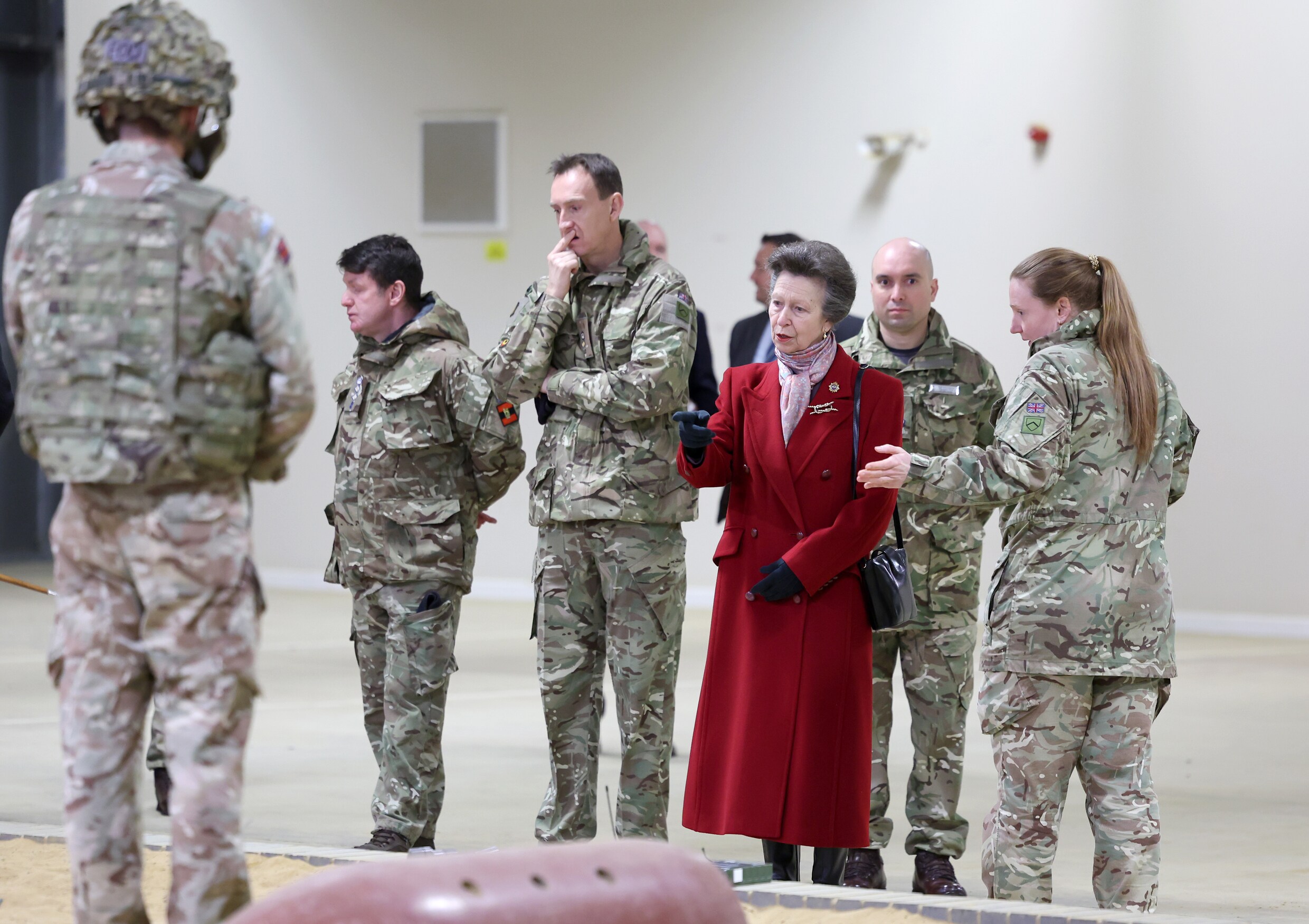 Prins William pakt de draad weer op (in gezelschap van Tom Cruise ...
