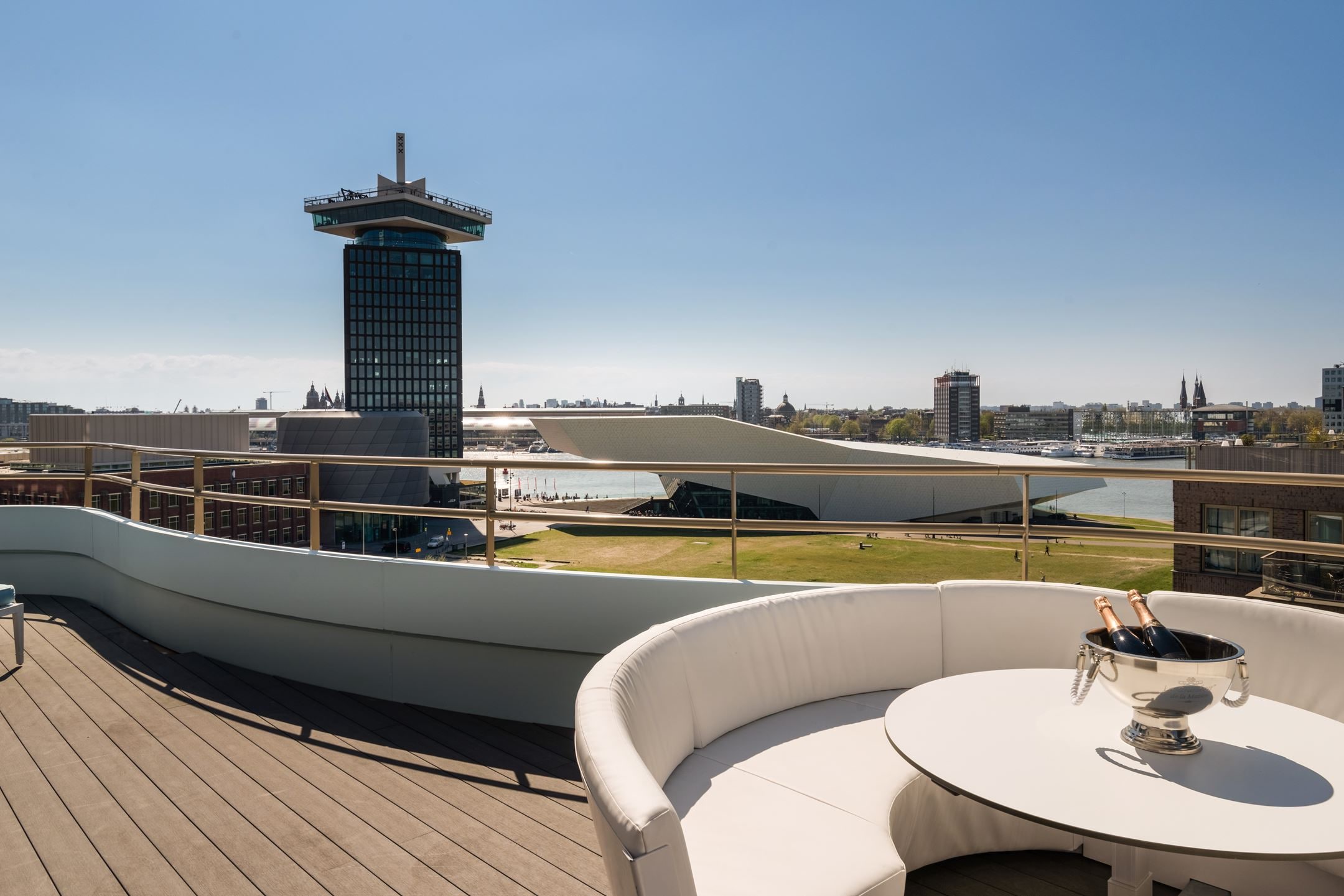 Binnenkijken op Funda: het penthouse van Gordon staat te koop | Libelle