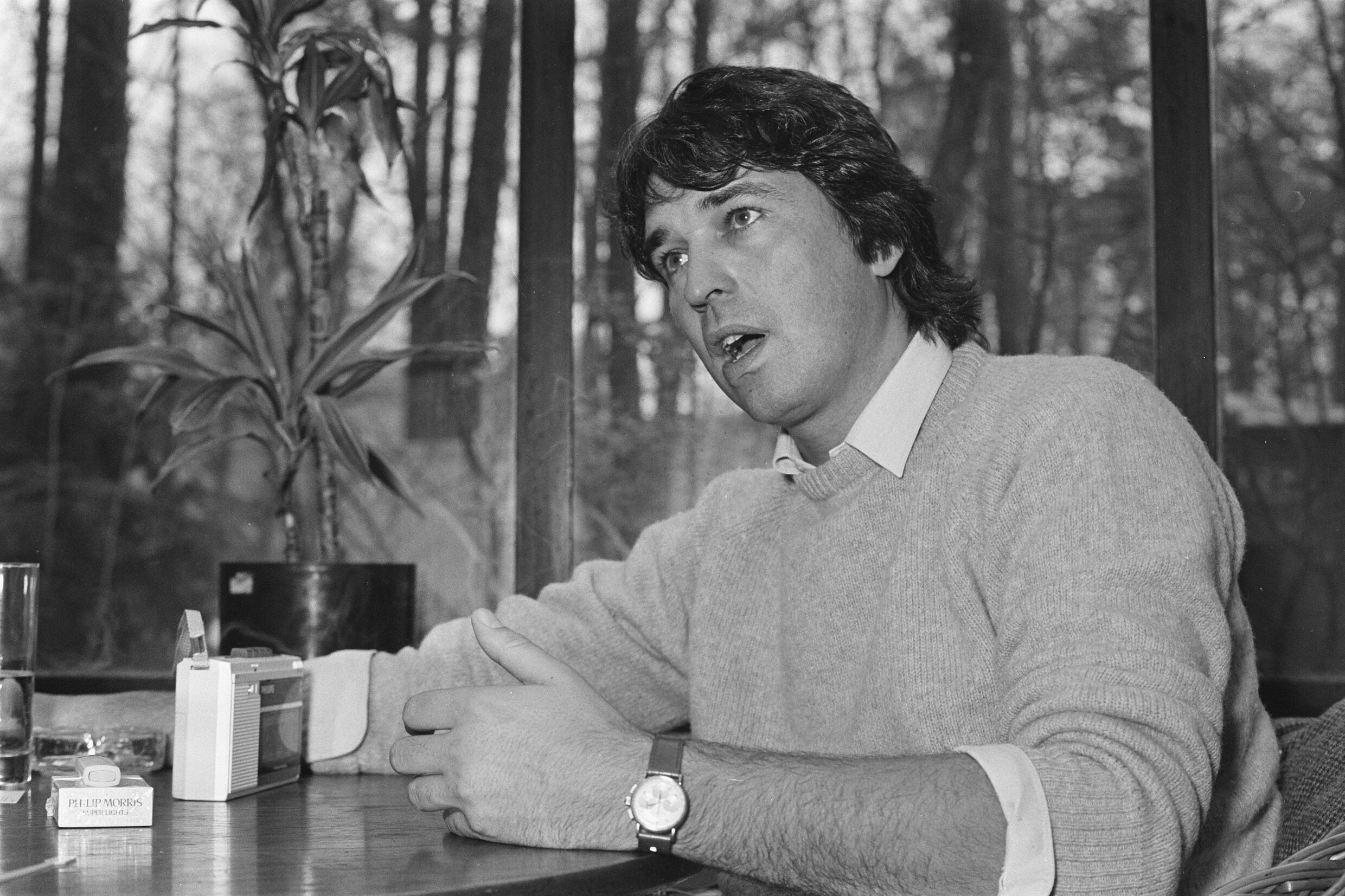 Presentator Ron Brandsteder (74) is overleden | Libelle