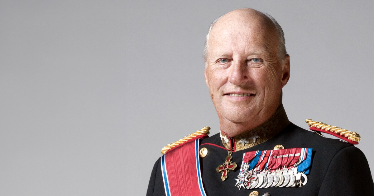 Het Noorse hof viert verjaardag van koning Harald met vrolijk kiekje ...