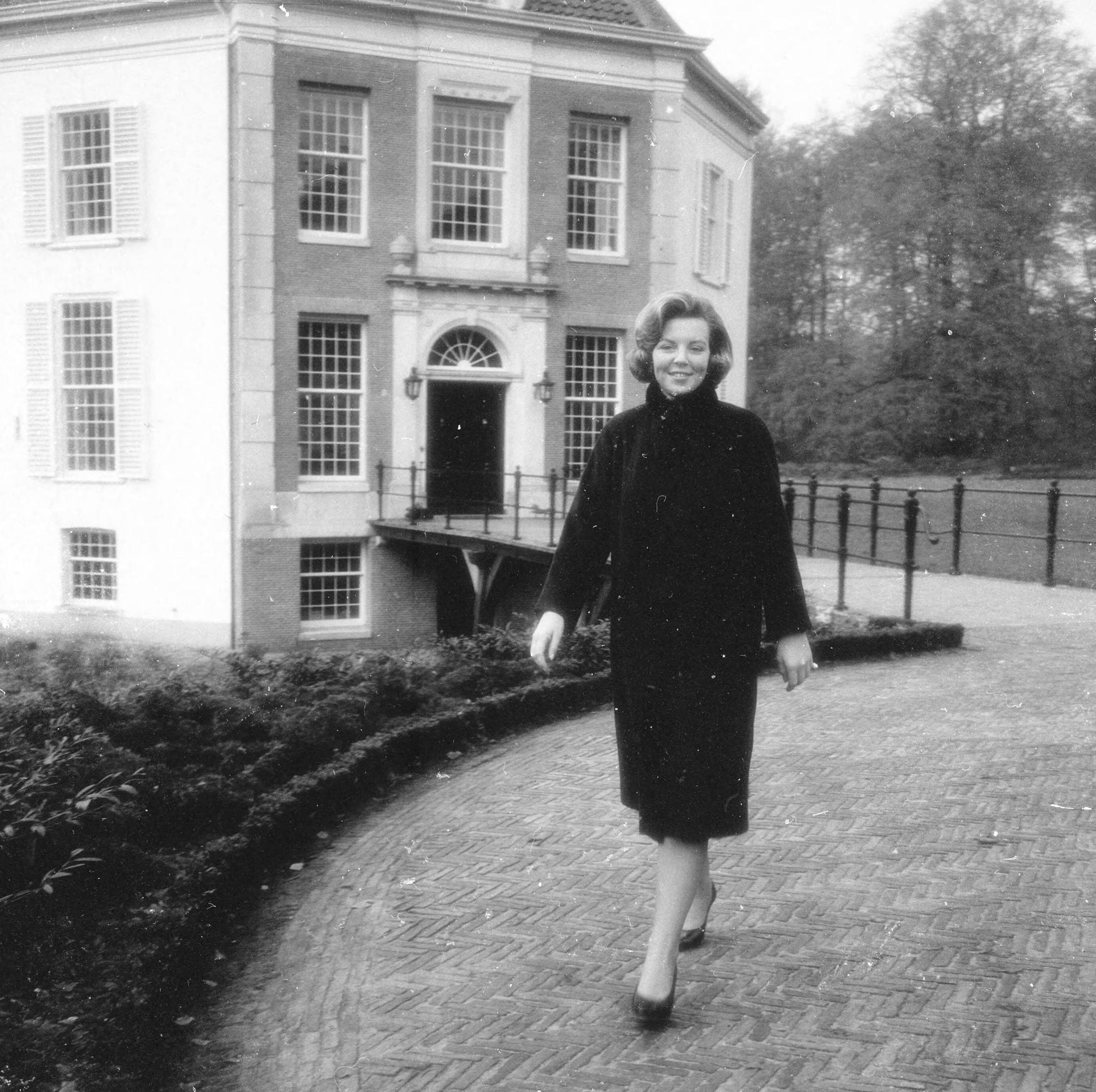 Binnenkijken bij prinses Beatrix toen ze nét op Drakensteyn woonde ...