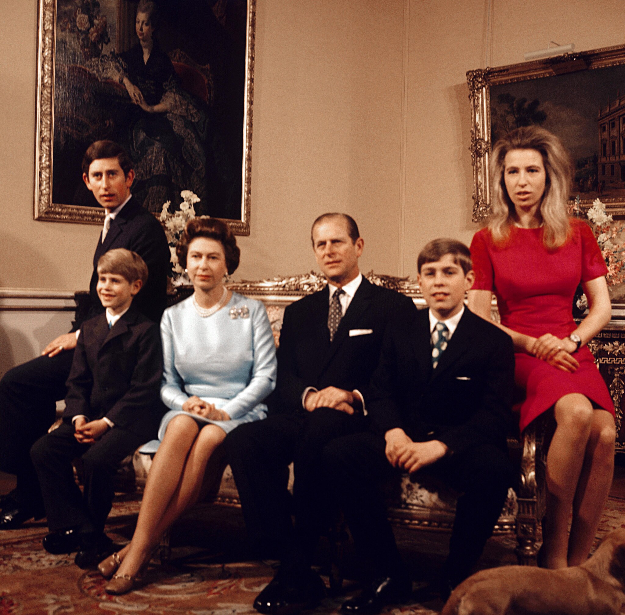 Prins Edward wordt 60 en houdt de Windsors op koers