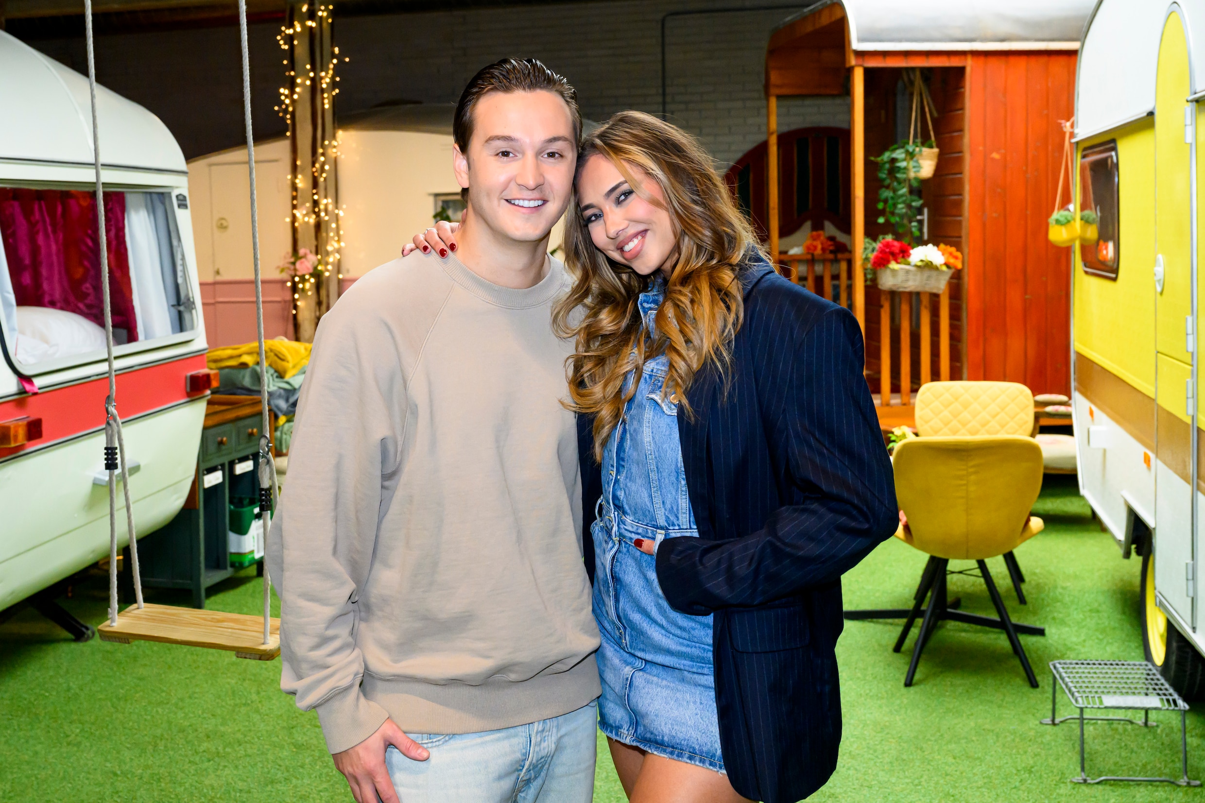 Maxim Froger en zijn vriendin Ruby delen het geslacht van hun baby | Libelle