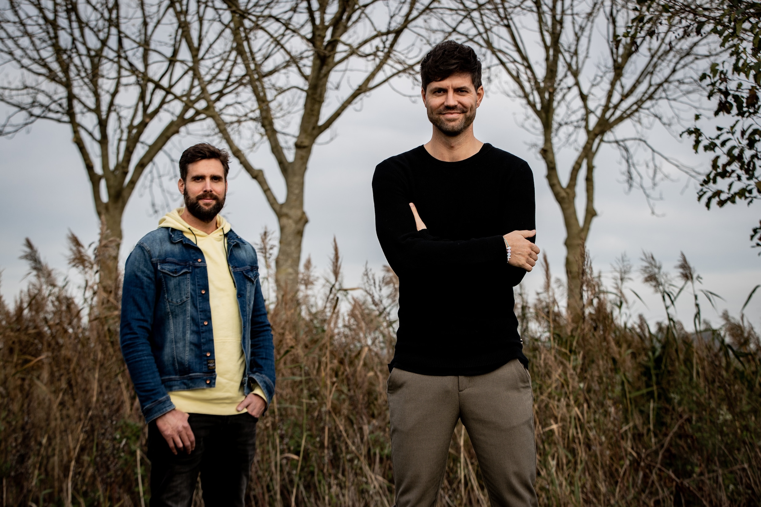 Nick en Simon volgen elkaar een jaar na hun breuk ‘op afstand’ | Libelle