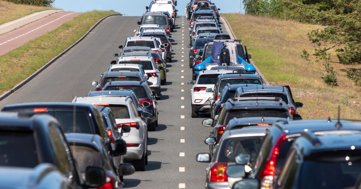 Zó omzeil je de drukte op de wegen en vliegvelden aan het begin van de ...