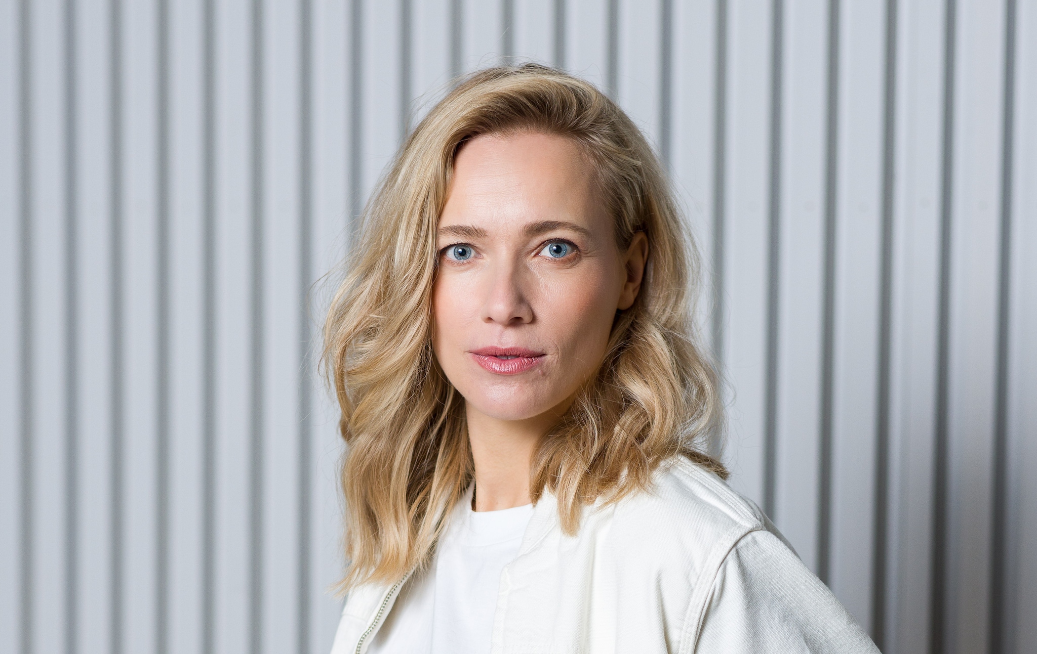 Even binnenkijken in het luxe appartement van actrice Jennifer Hoffman