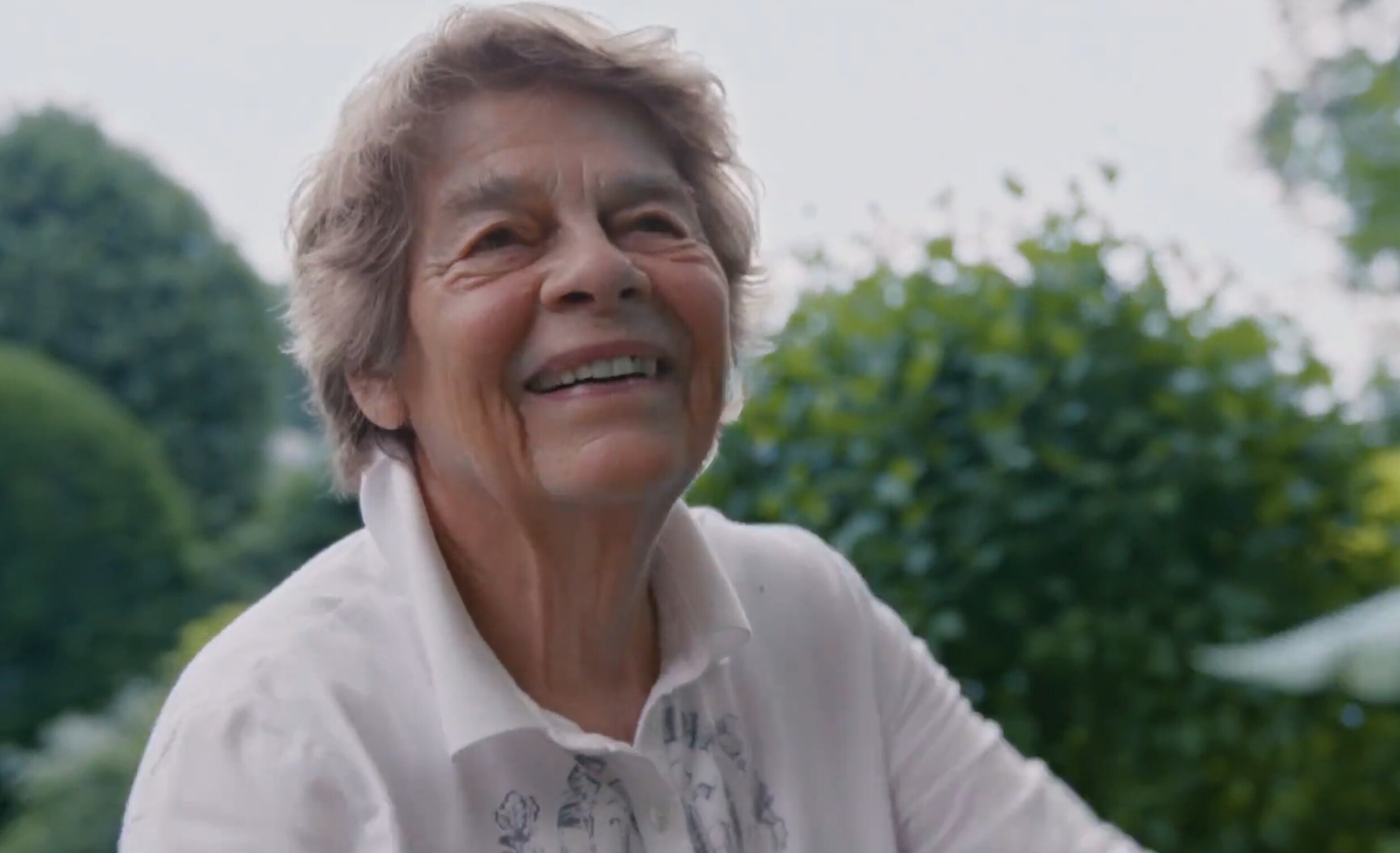 Verdrietig nieuws: de moeder (90) van Kees Momma is overleden | Libelle