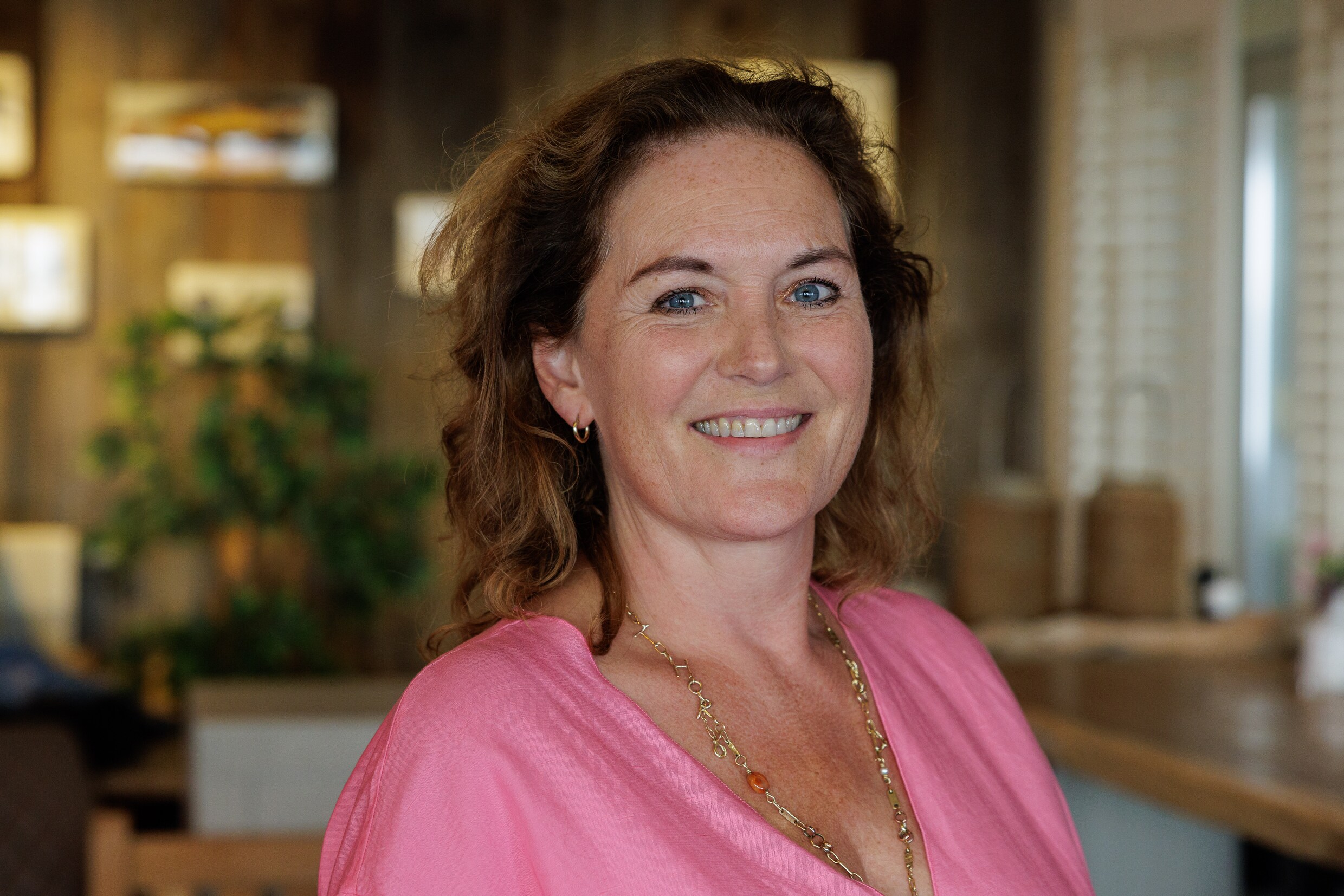 Maike Meijer speelt de hoofdrol in de verfilming van haar eigen ...