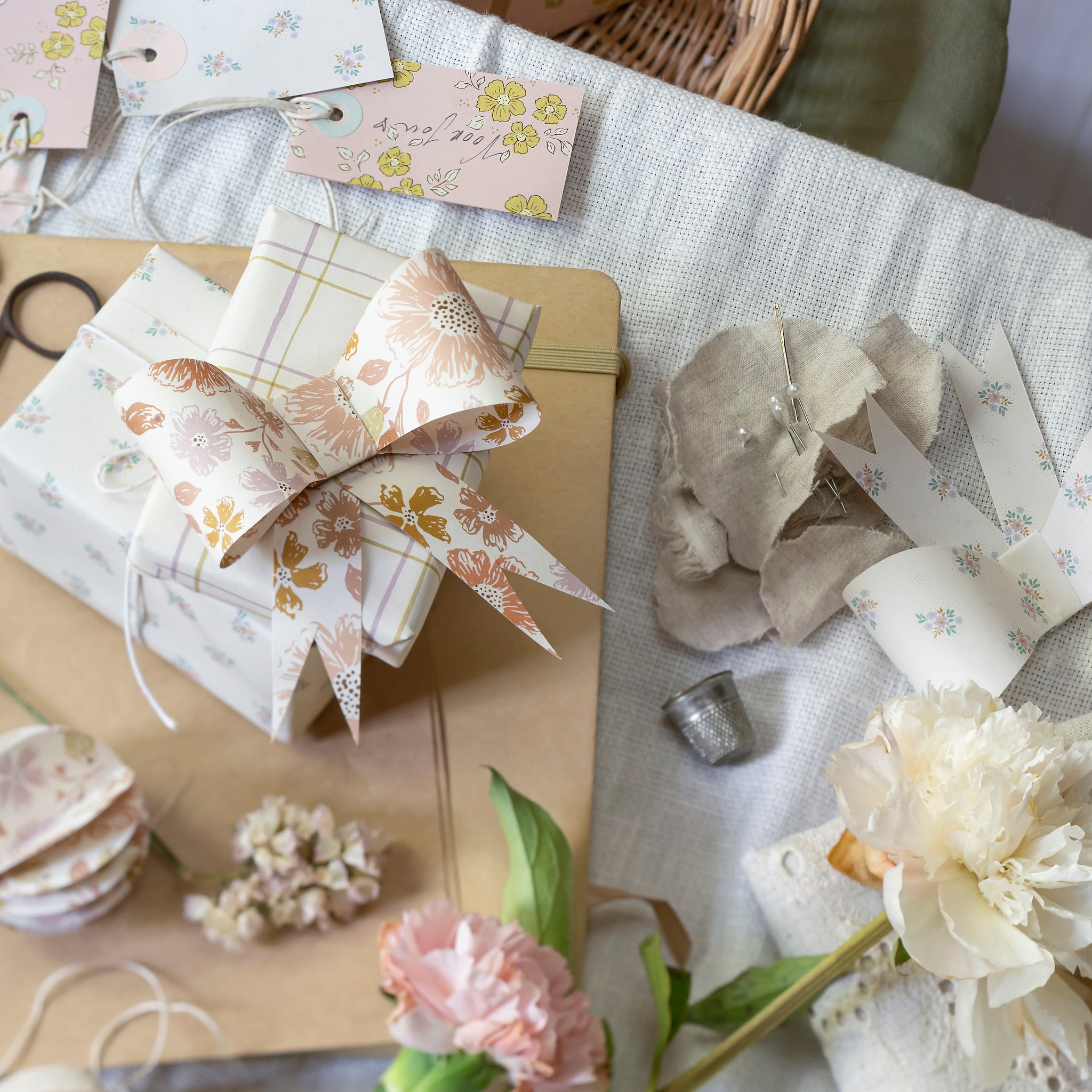 Mee met de strikkentrend: 3 leuke DIY-ideeën met feestelijke strikken ...