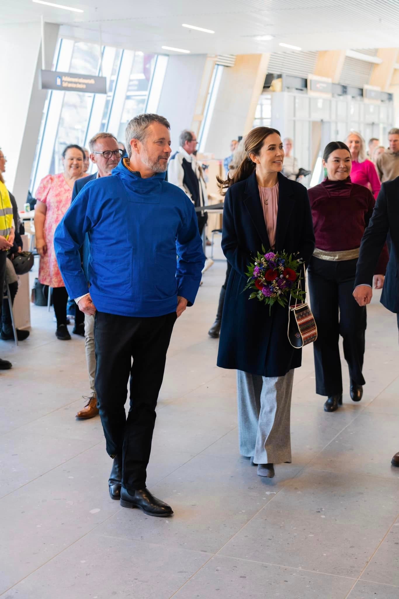 Koningin Mary verlaat Groenland met een heerlijk baldadig grapje