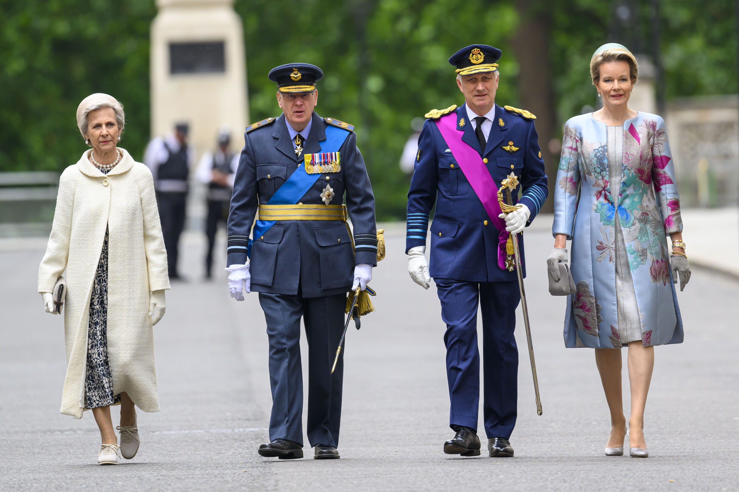 Koningin Mathilde verrast in Londen met een wonderschone look | Libelle