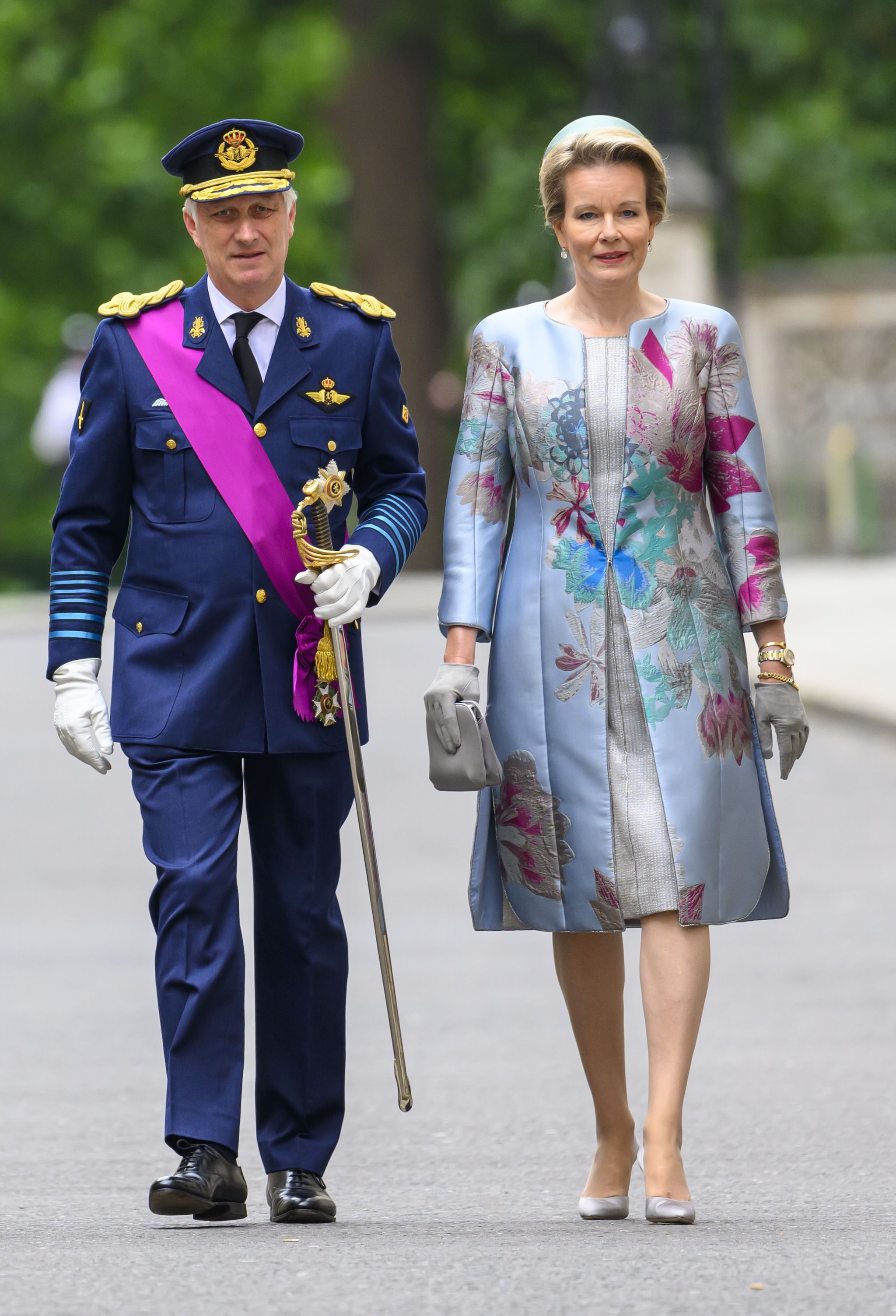 Koningin Mathilde verrast in Londen met een wonderschone look