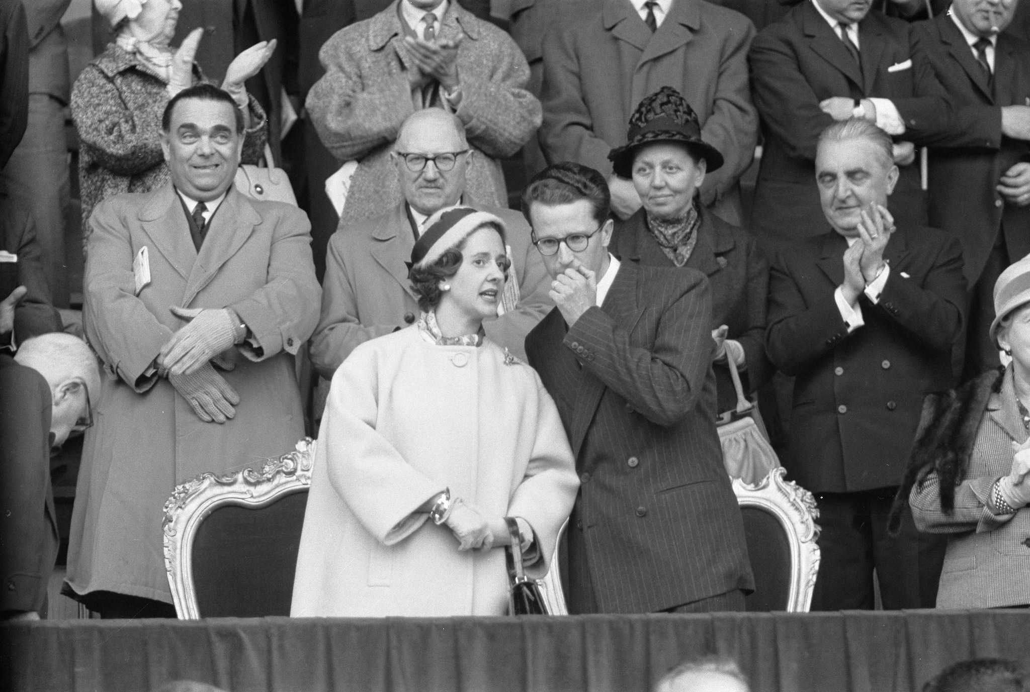Koning Boudewijn van België: een gekroonde monnik met een duiventil