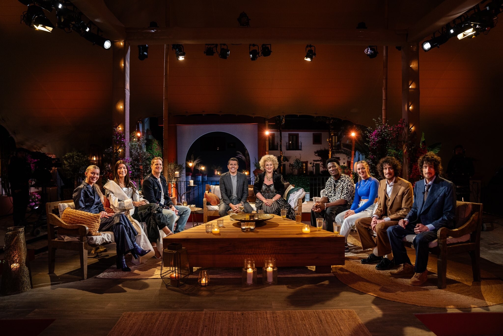 Karin Bloemen over ‘Beste zangers’: ‘Al die popliedjes, wat een tempo ...