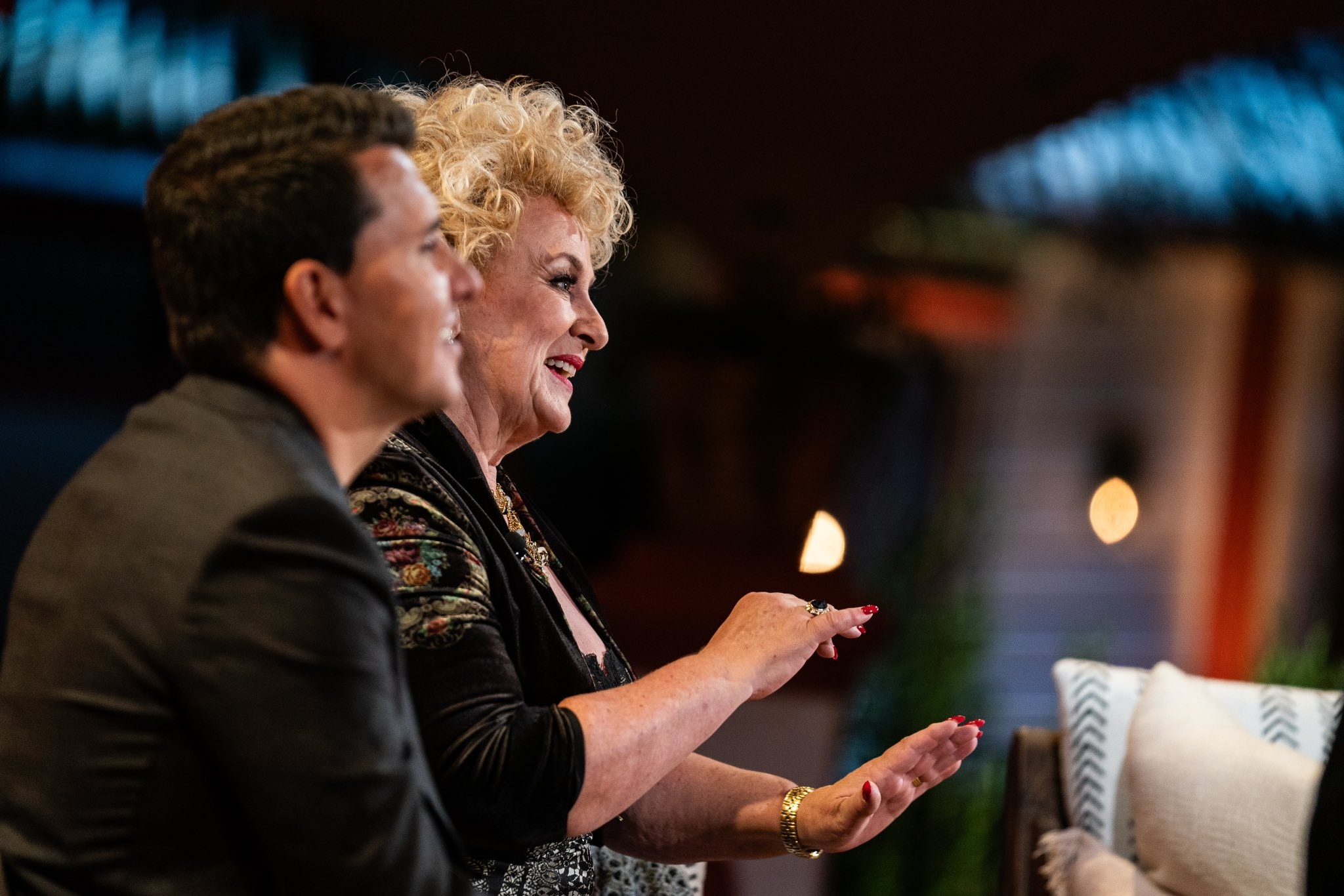 Karin Bloemen over ‘Beste zangers’: ‘Al die popliedjes, wat een tempo’
