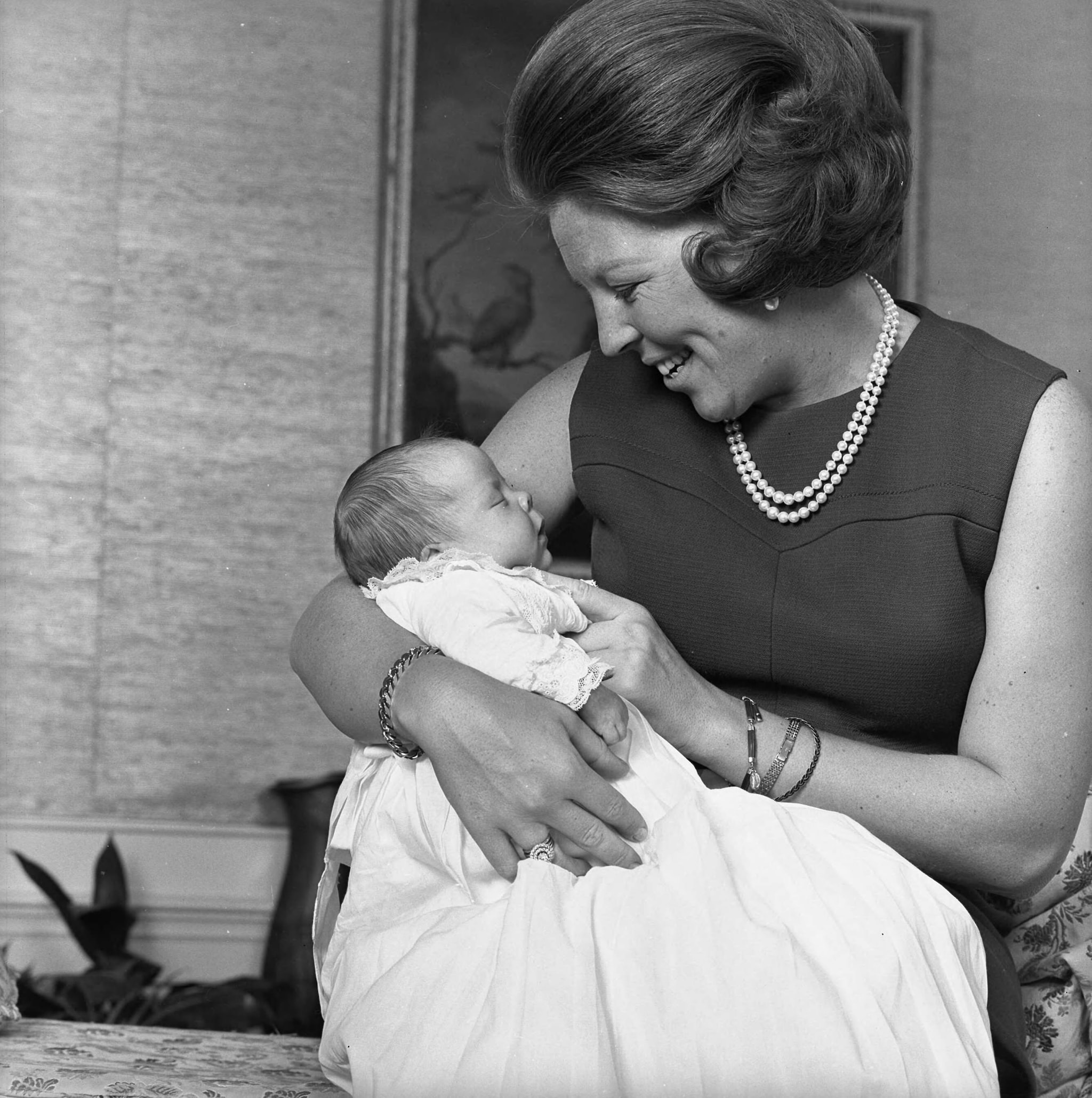 Beatrix en prins Constantijn, de leuke zoon die ze voor de lol kreeg