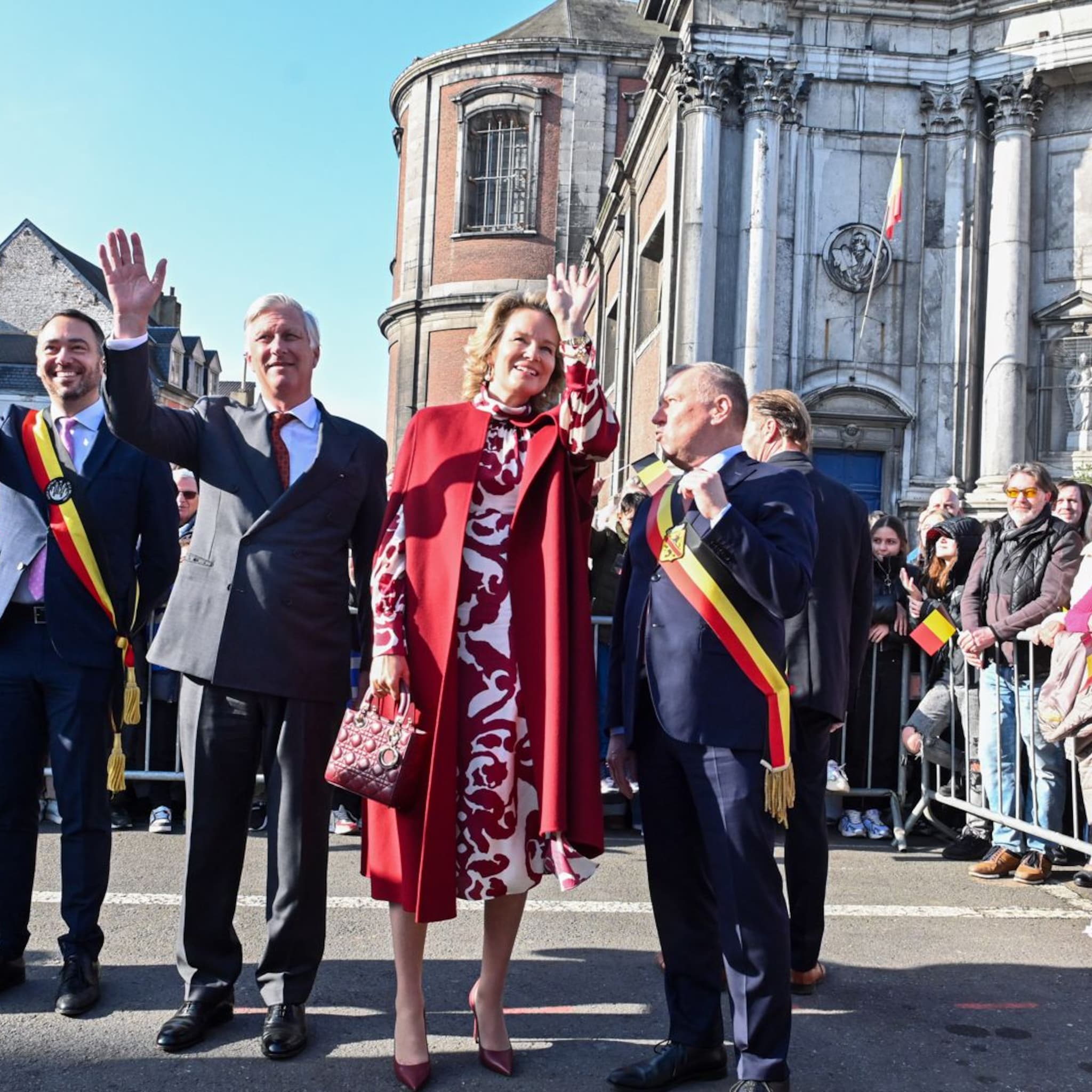Zó bizar zwaar was het bruidsboeket van koningin Mathilde